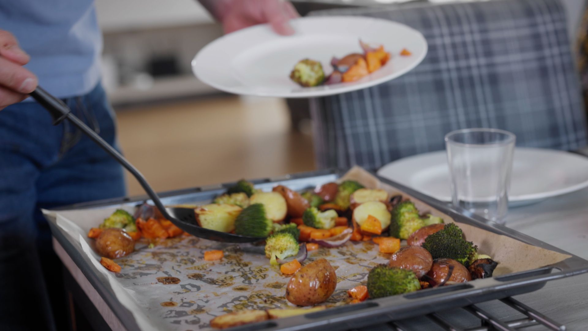 Barnefamiliens hverdagstriks: Gode, sunne og varierte middager – på ti ...