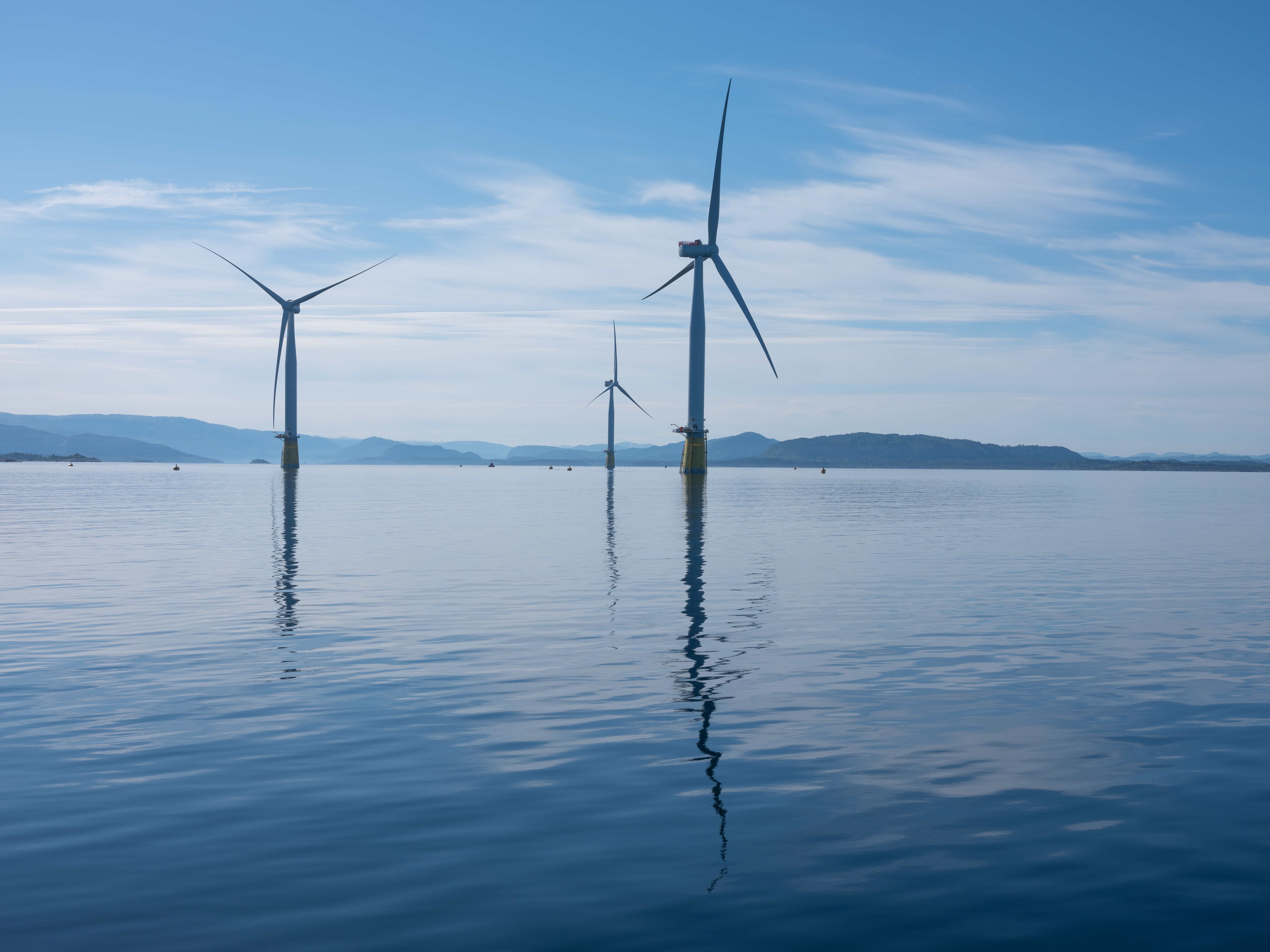 Adjusted assembly plan for the final four Hywind Tampen turbines - Equinor