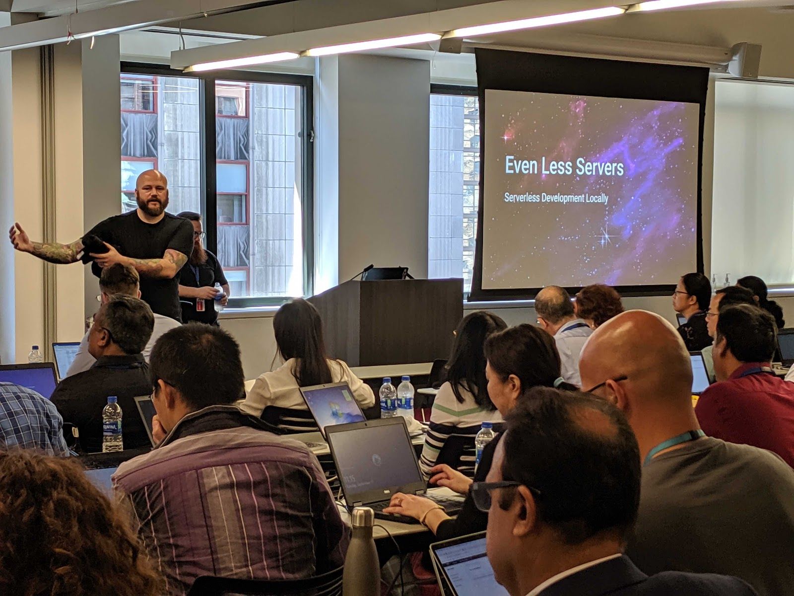 Migrating the Monolith to the Cloud with Incremental Application ...