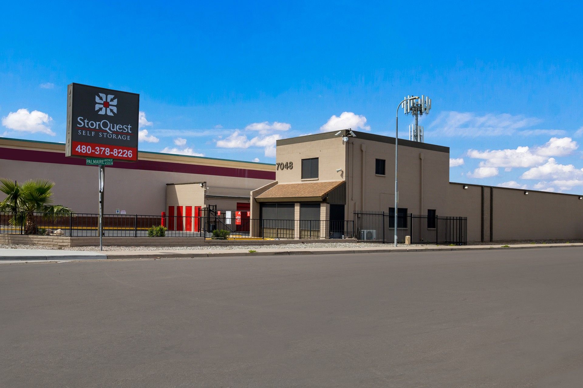 Self Storage Units in Glendale AZ at 7048 N 43rd Ave | StorQuest