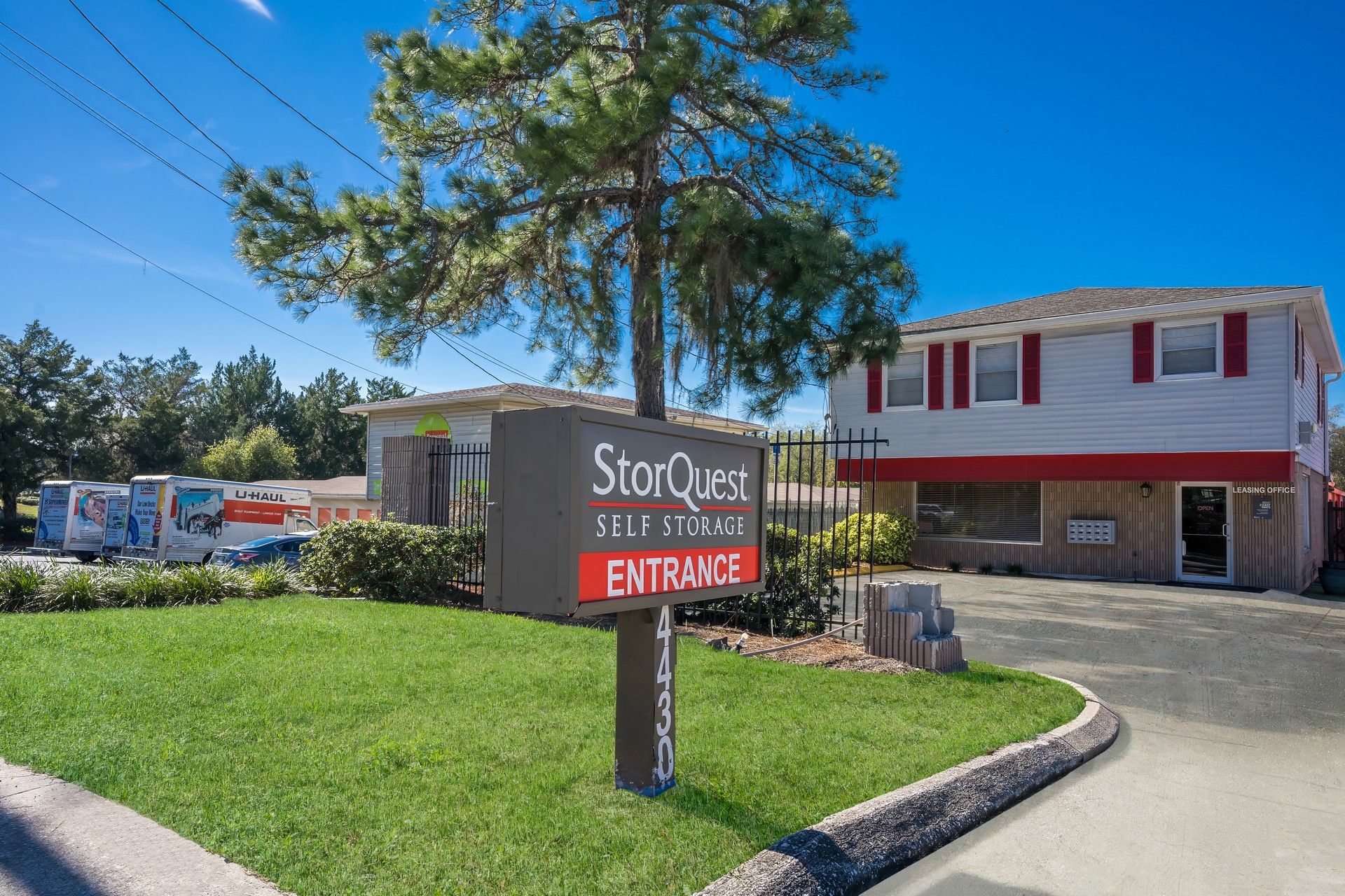 Self Storage Units in Gainesville, FL at 4430 SW 34th ST | StorQuest