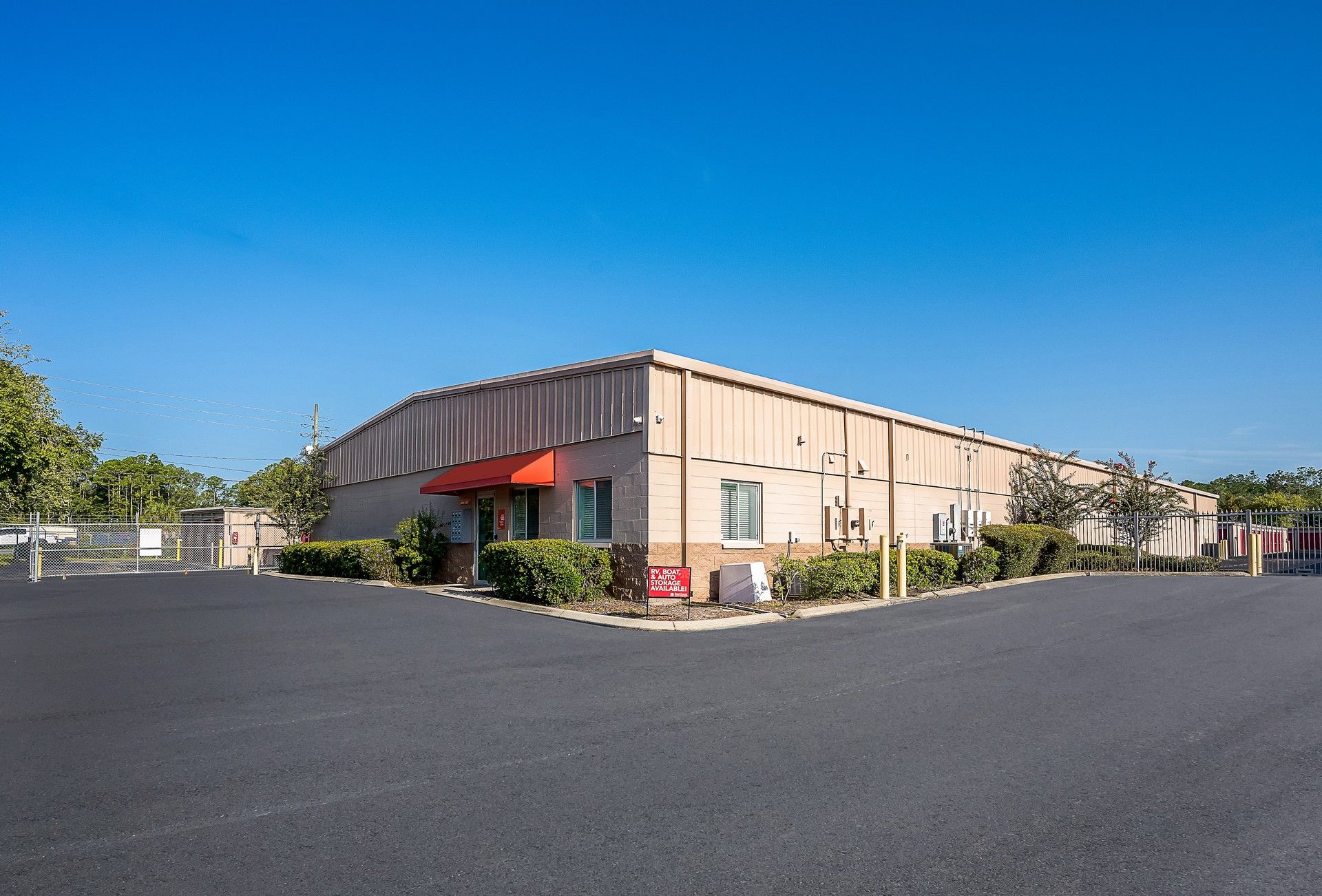 Self Storage Units in Gainesville, FL at 2160 Northwest 67th Place ...