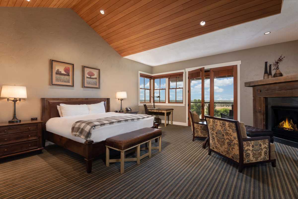 Ranch House Rooms & Suites | Bend Oregon Lodging | Brasada Ranch