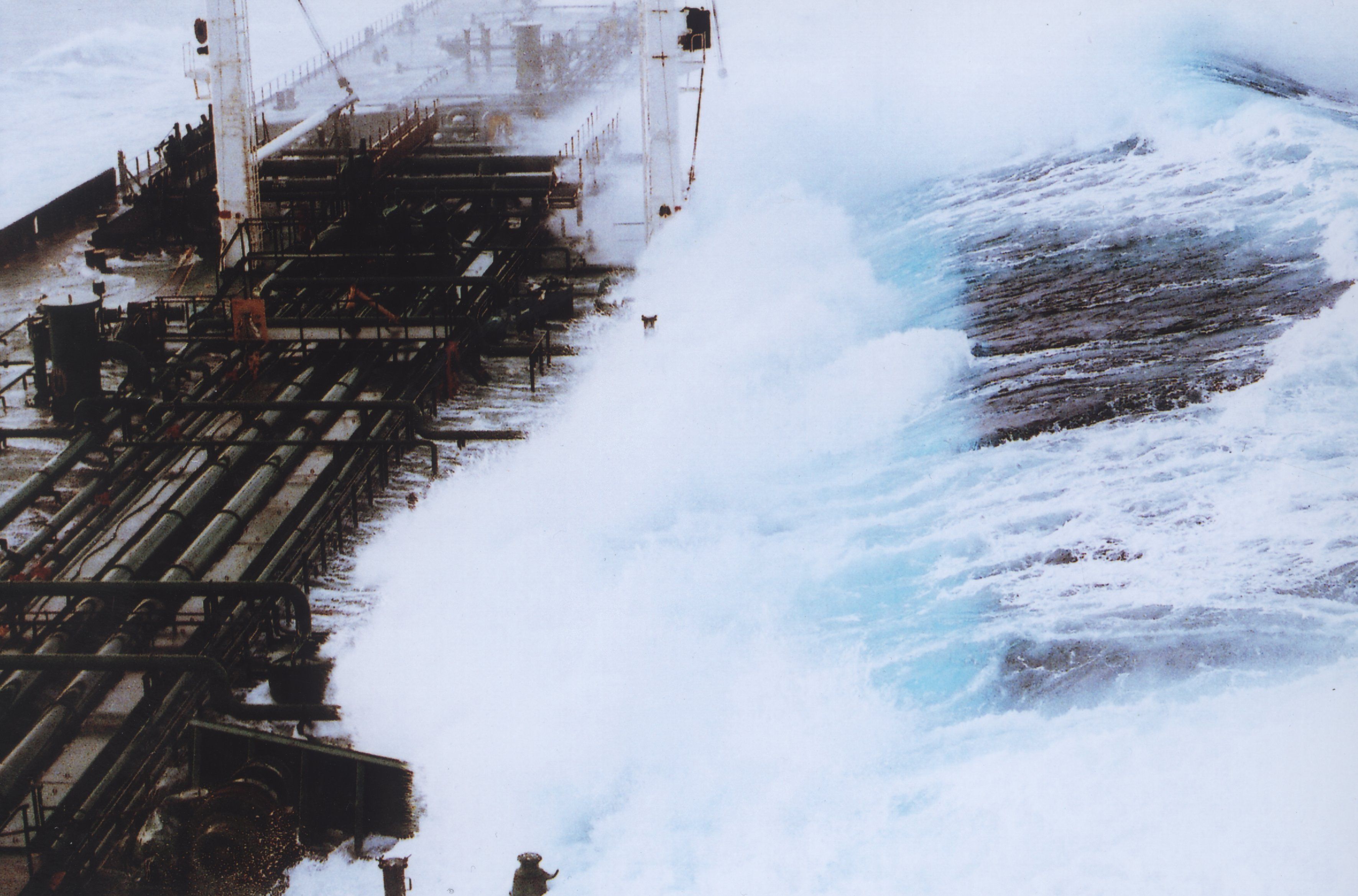 Scientists Create New Way to Predict Rogue Waves | American Physical ...