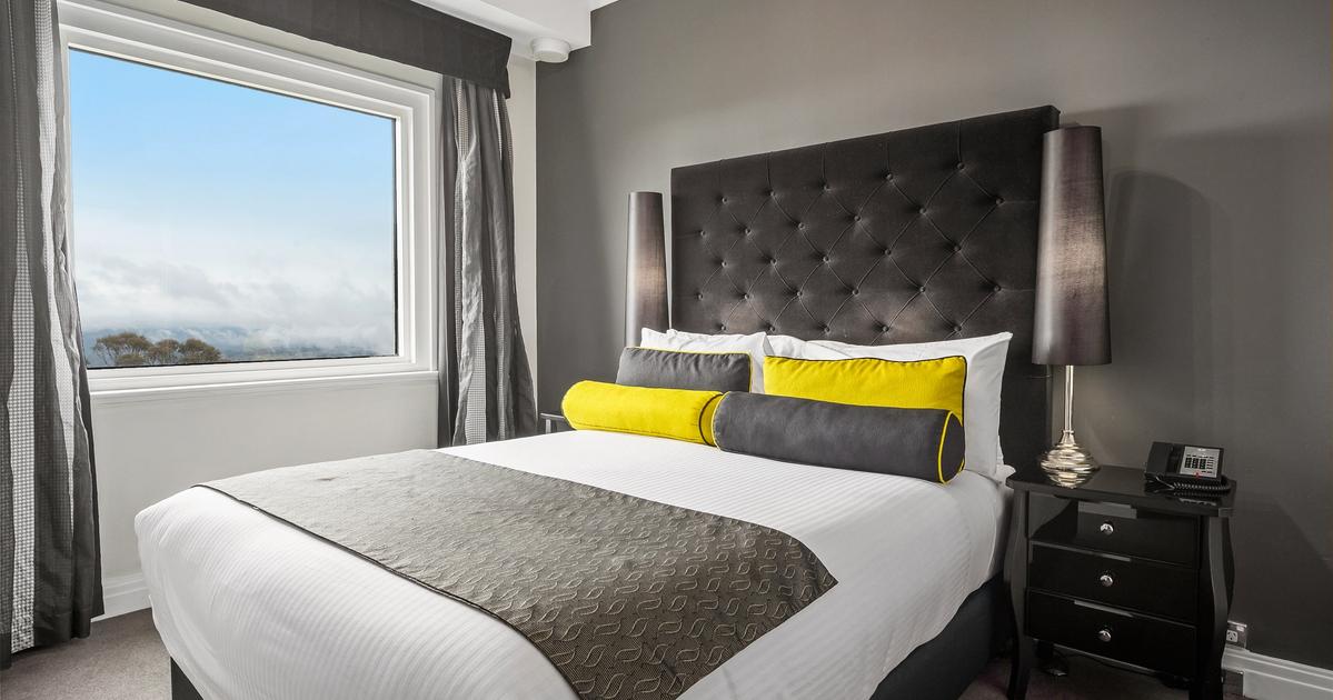 Heritage Valley View Room | Worlds Apart