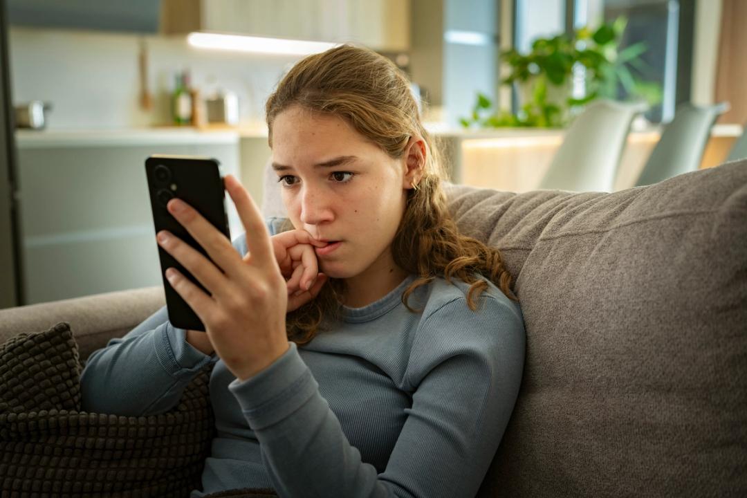 Fear of Aversive Consequences in ARFID: Symptoms, Causes, and Treatment