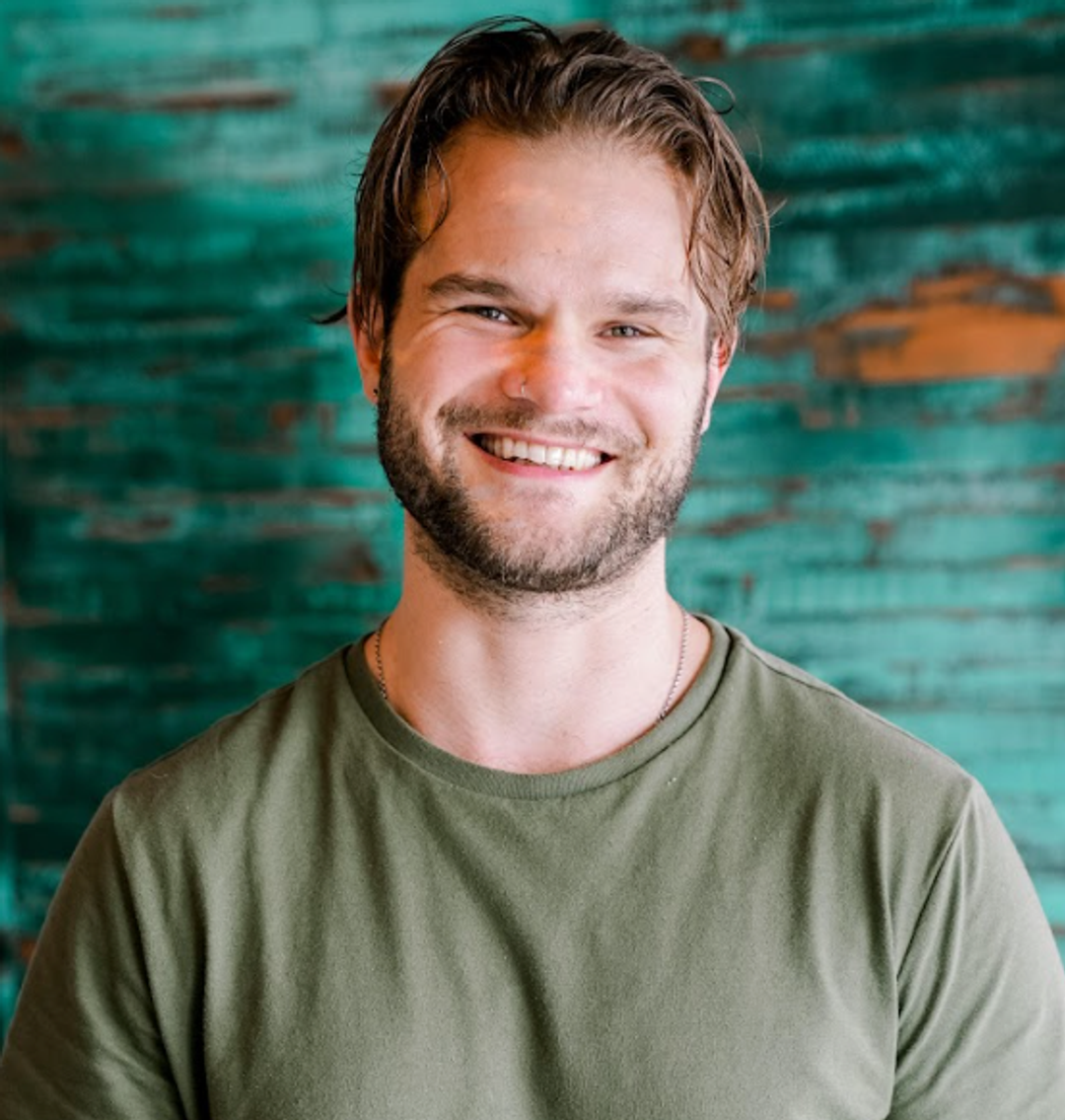 Male Anorexia: What to Know About this Eating Disorder in Boys & Men