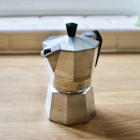 Moka Pot Size Guide | Honest Coffee Guide