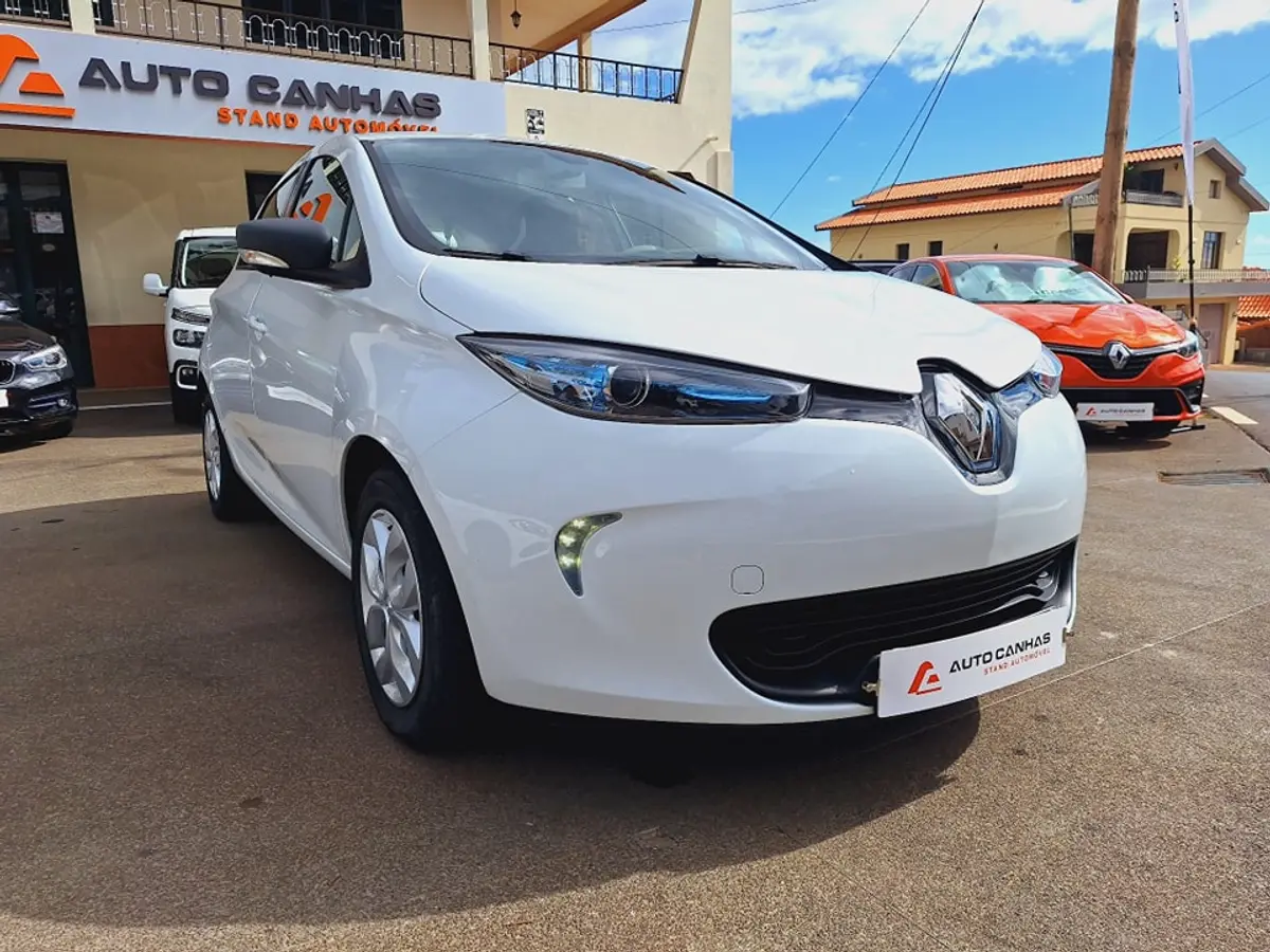 RENAULT ZOE LIFE 40 de 2018 com 39 200 km Eléctrico
