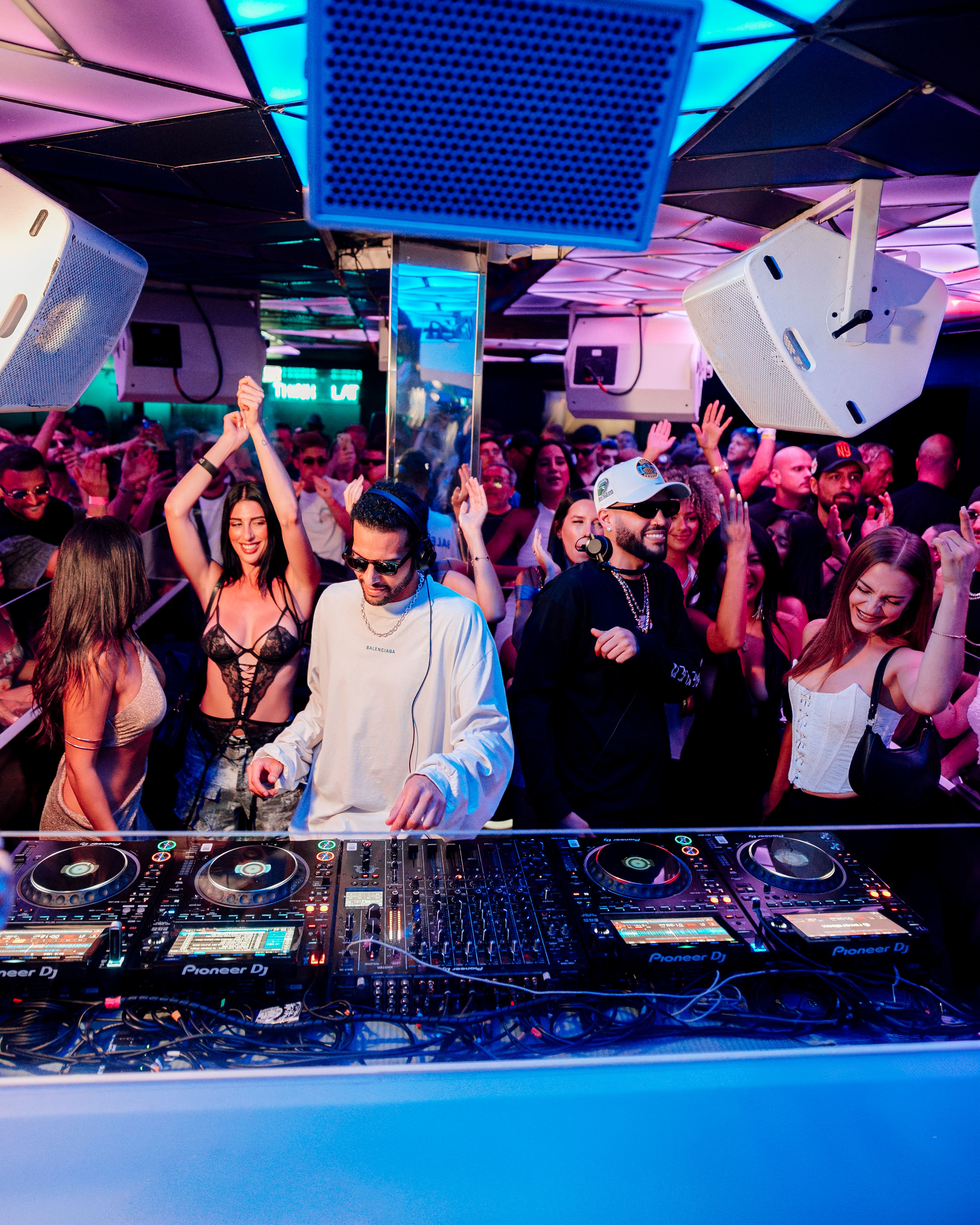 The Martinez Brothers Live from the Wild Corner | Hï Ibiza