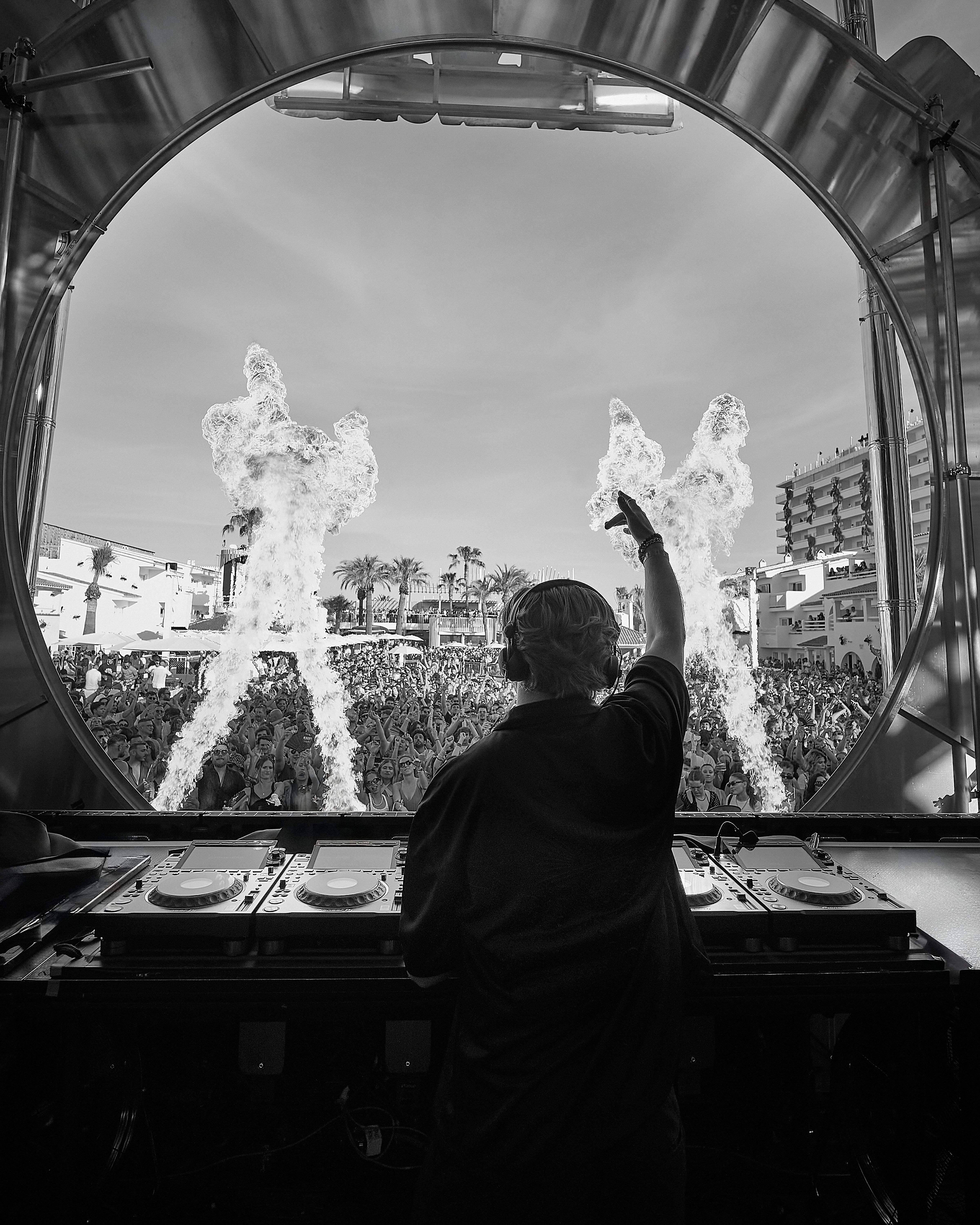 Max Dean live at ANTS METALWORKS | ANTS