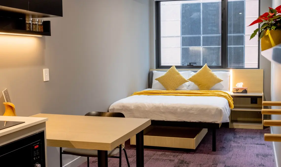 XXL Double Studio Apartment for Students in Melbourne