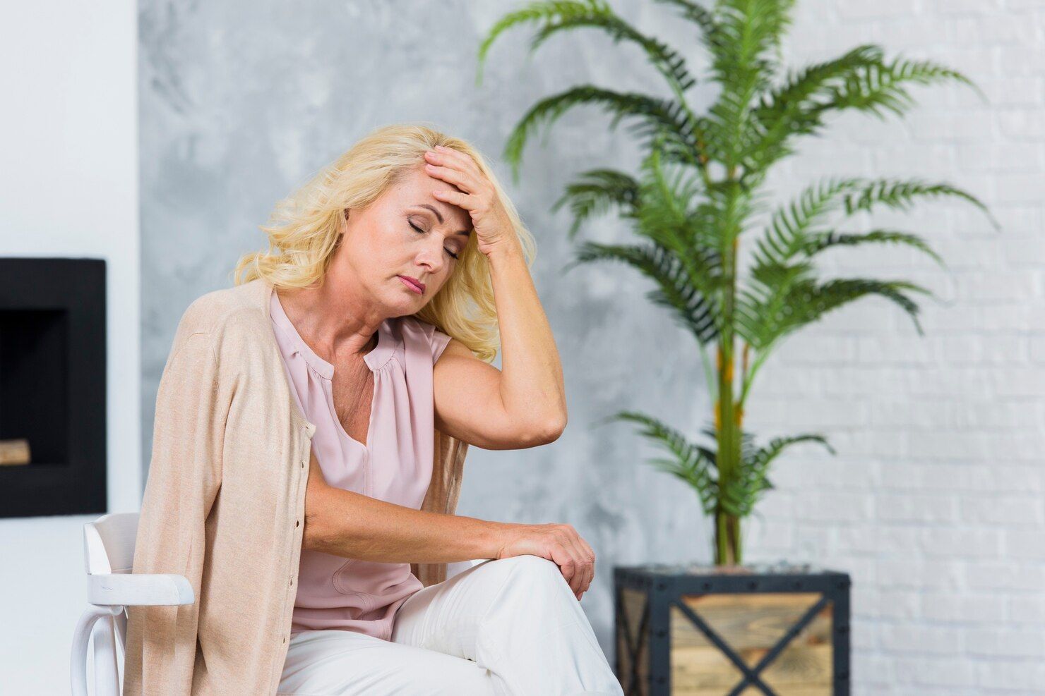 Clinique Molière Blog — Navigating Menopause: A Guide to Symptoms and ...