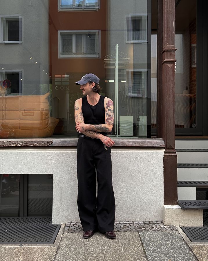 Buy things from Simon Decker | Sellpy.com.