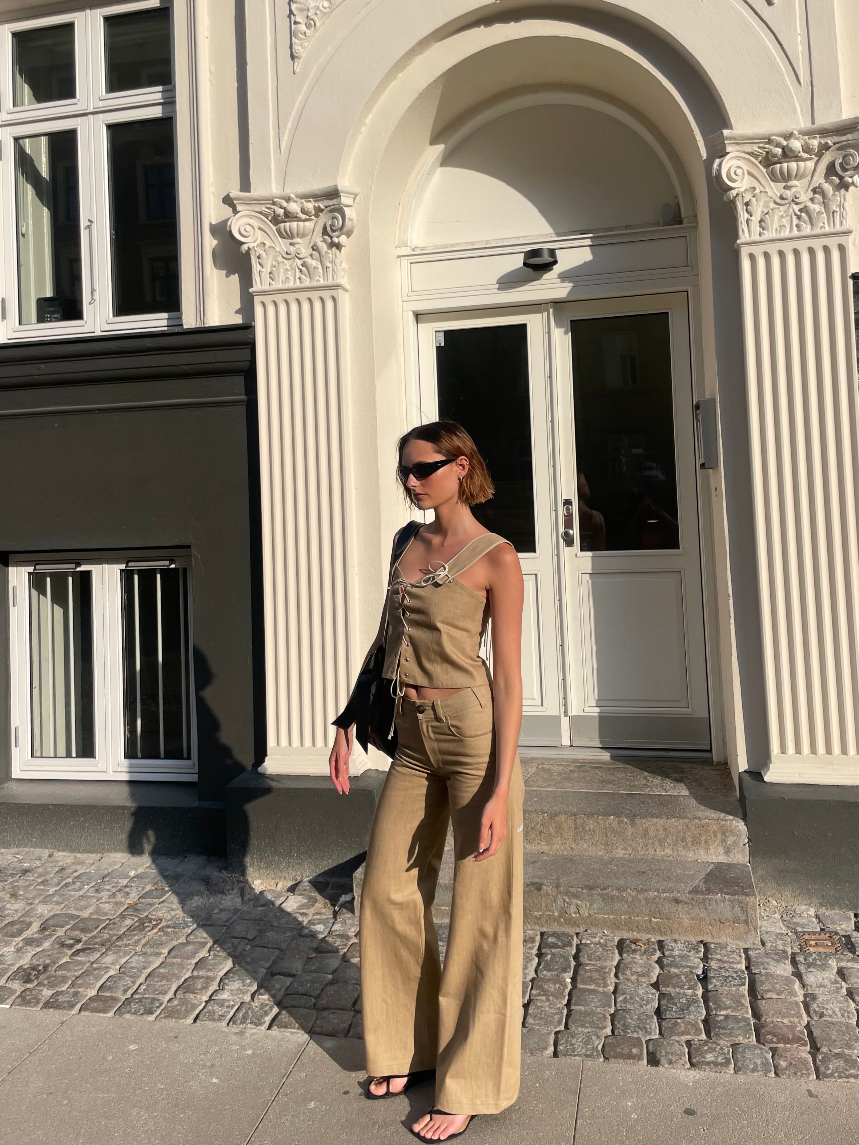 Buy things from Emily Kirstine Hurley | Sellpy.com.