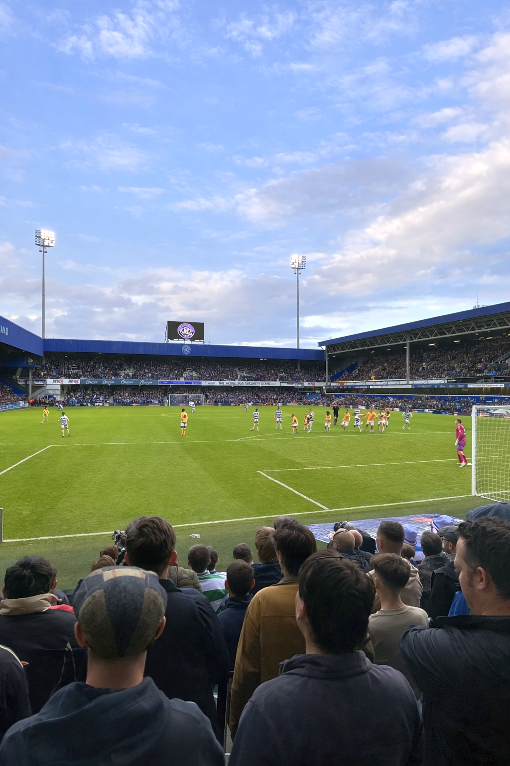 Queens Park Rangers - Wrexham - Book with Sembo