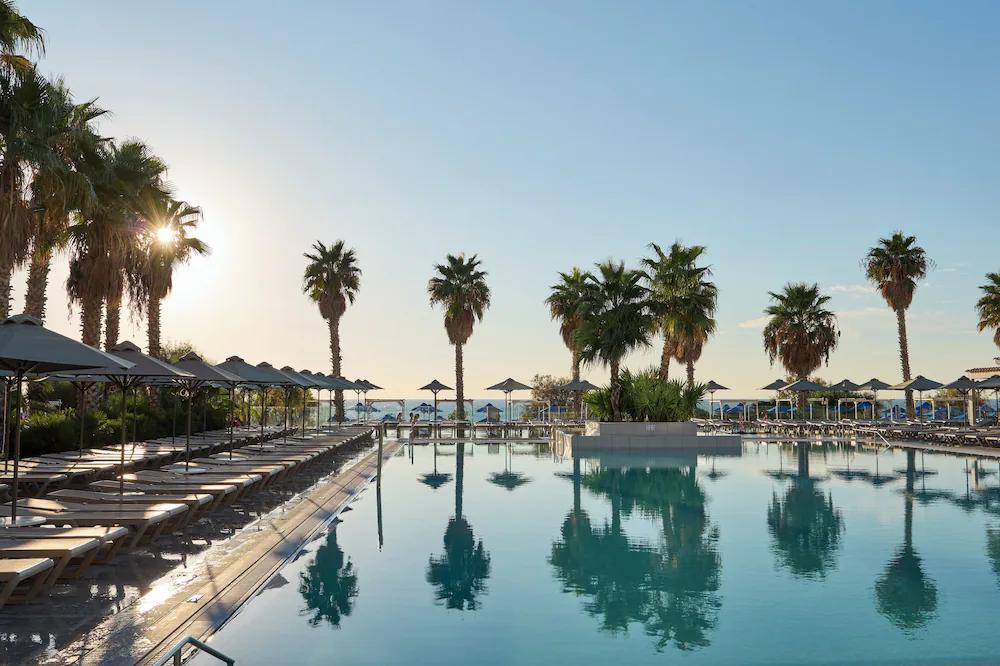 Två sidor av Rhodos på samma resa - Boka med Sembo