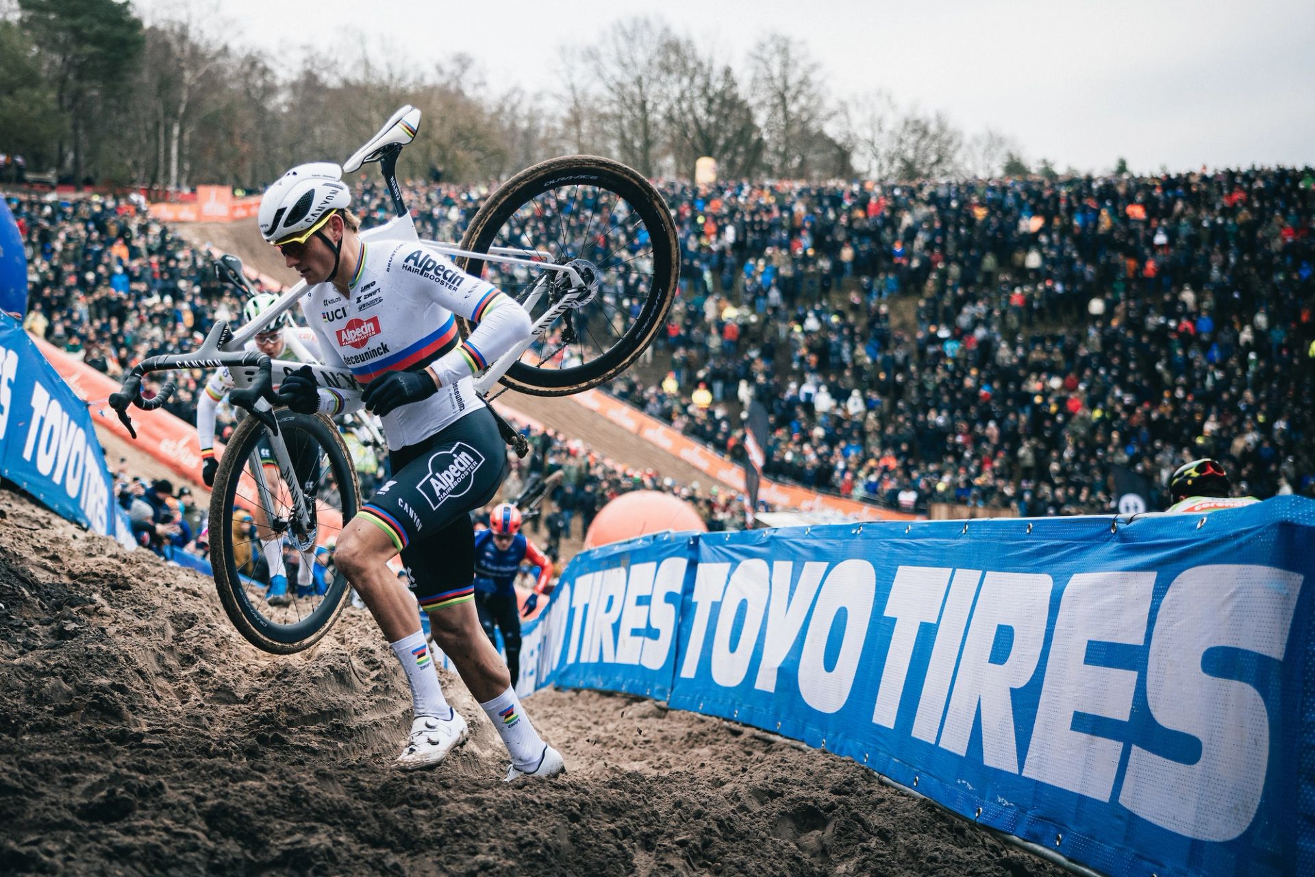 Two punctures, one rainbow jersey, 50 wins: Van der Poel survives ...