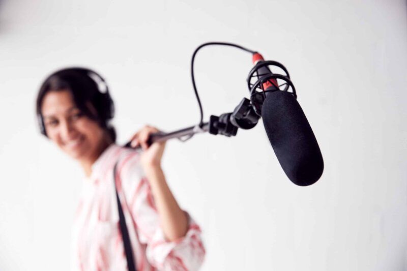 Directional Microphones Explained: Types, Uses, Examples