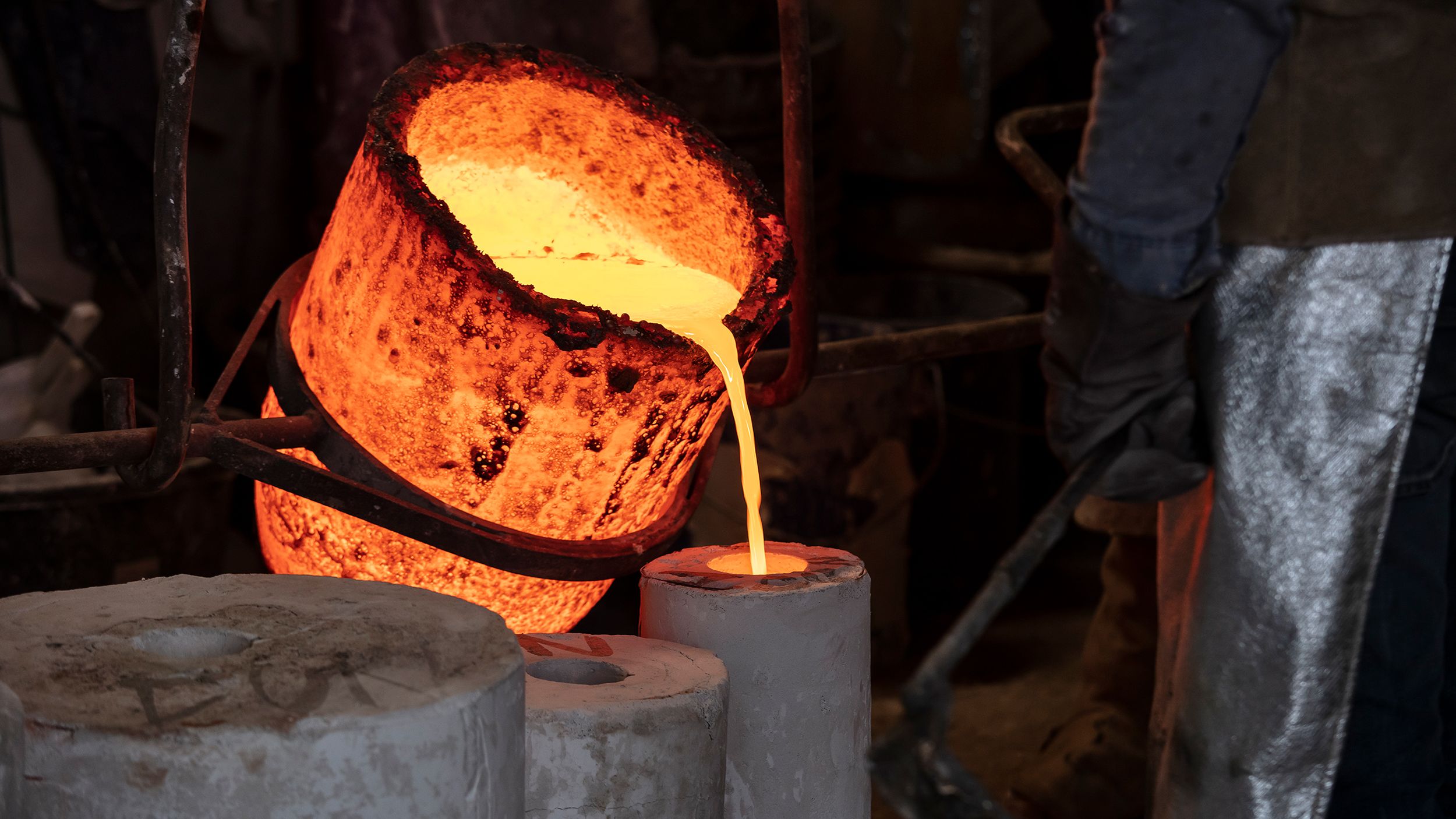 UR SIDE TABLE – Les Atelier Courbet