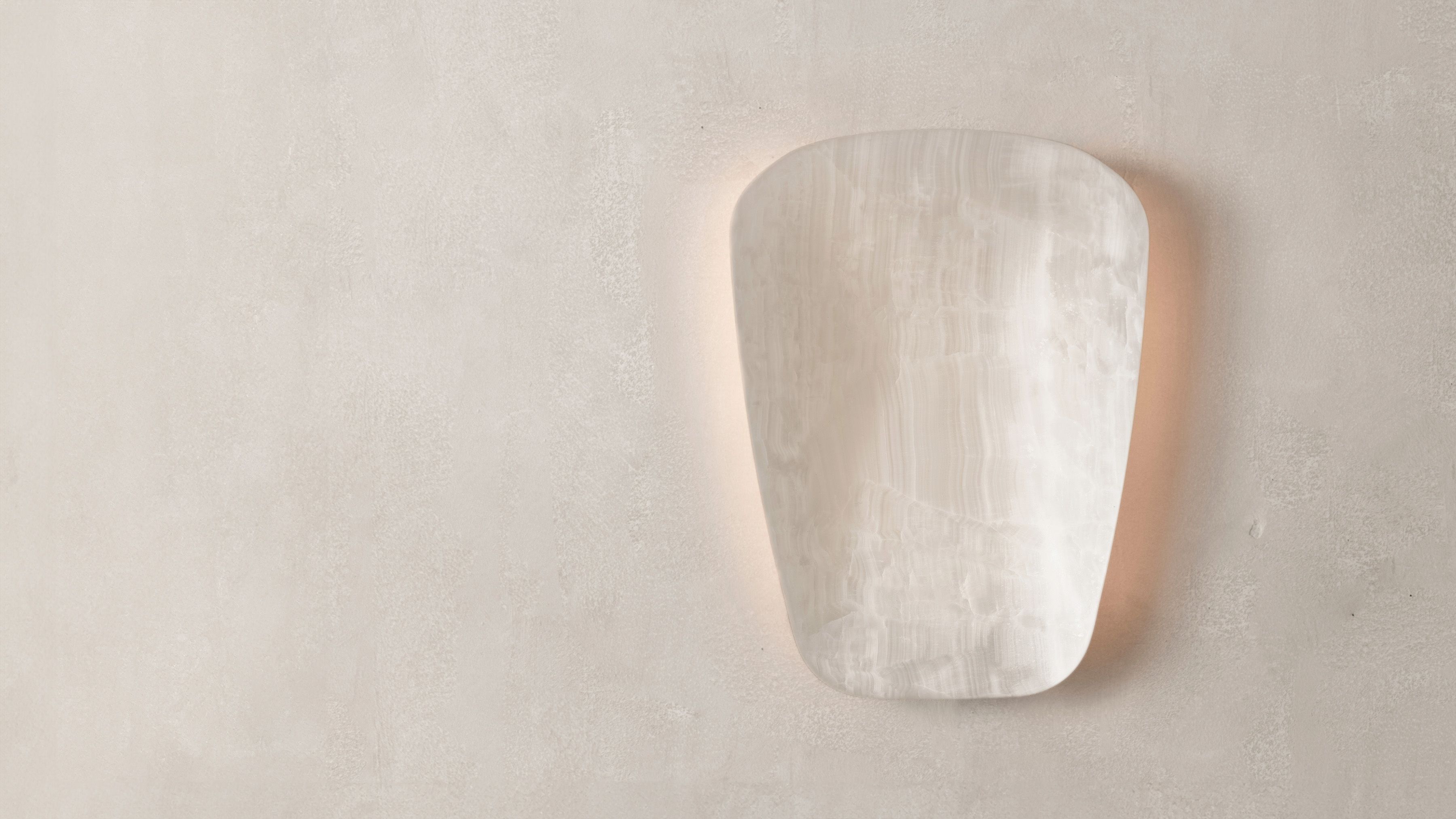 Svalinn Sconce - Onyx – Les Atelier Courbet