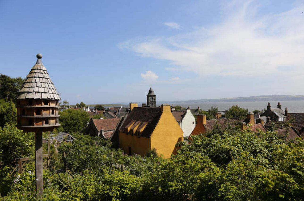 Royal Burgh of Culross - VisitSeeDo