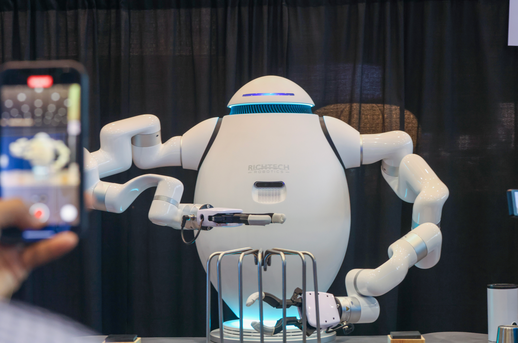 ADAM’s Stellar Showcase at the Specialty Coffee Expo - Richtech Robotics