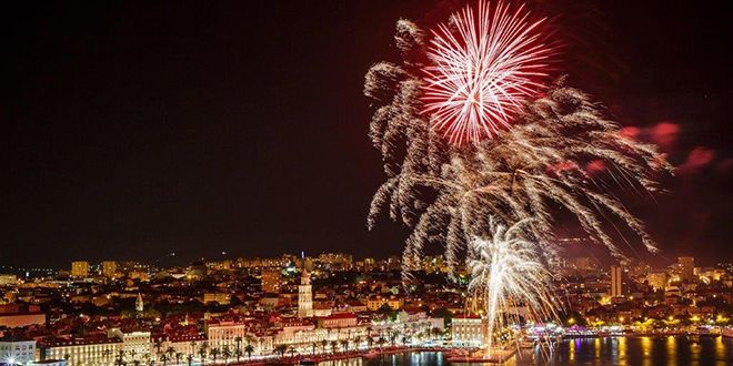 DOČEK NOVE Splićane će na Rivi zabavljati Doris, Grše i Kuzma i Šaka ...