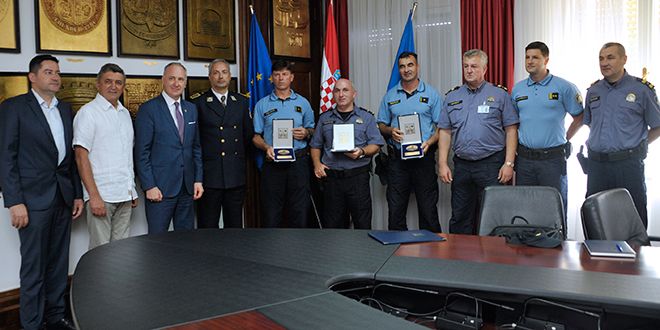 Splitski gradonačelnik dodijelio Medalje Grada Splita trojici zaslužnih ...