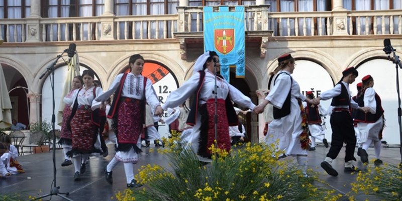 Bogatstvo folklornog stvaralaštva na 14. Smotri folklora u Šibeniku ...