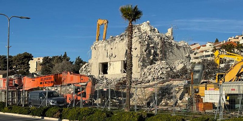 PAO TORANJ HOTELA MARJAN: Srušen je na dan kada je Kerum digao ...
