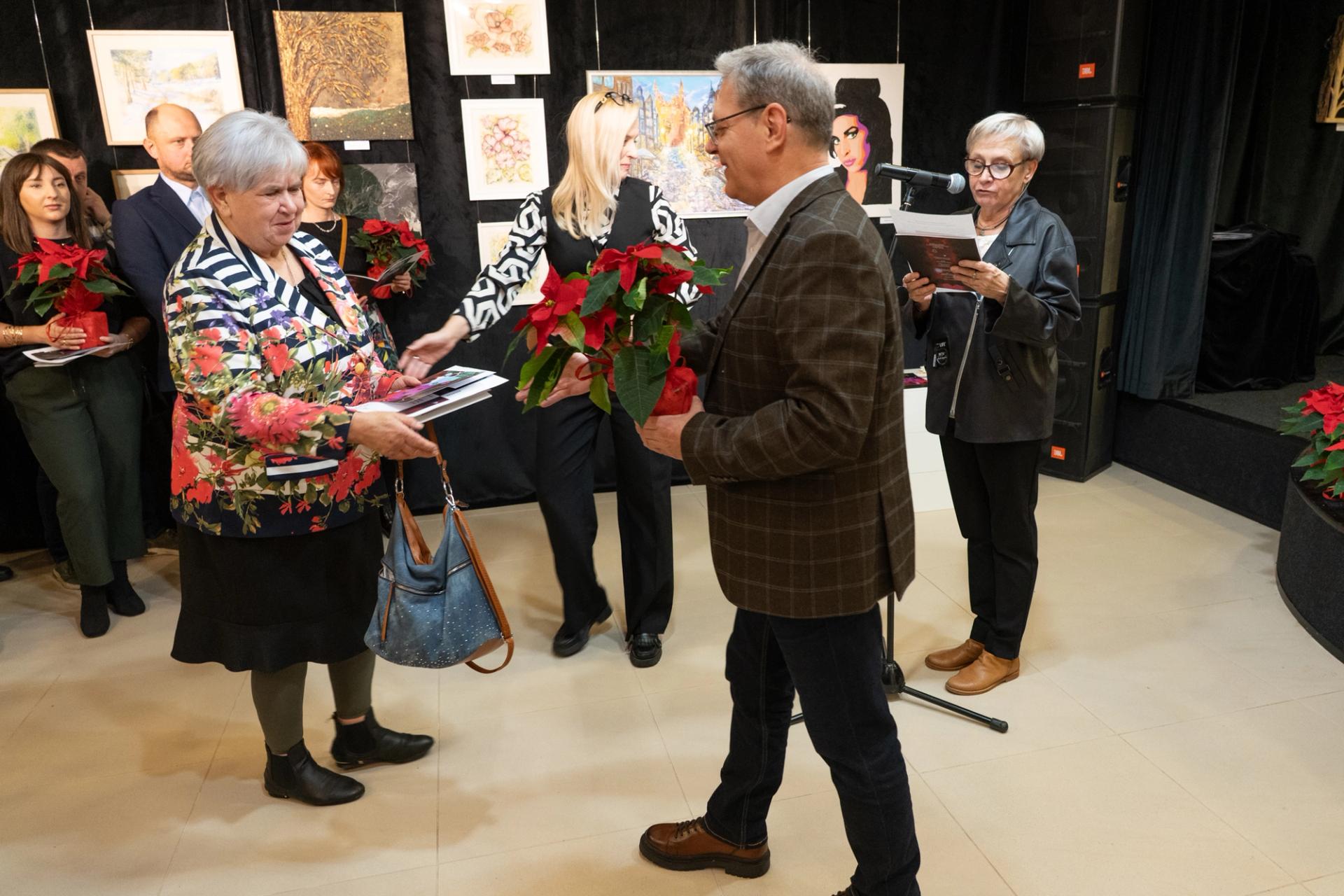 Konińskie Centrum Kultury Plastycy z Atelier KreDKa na Złotej Sztaludze