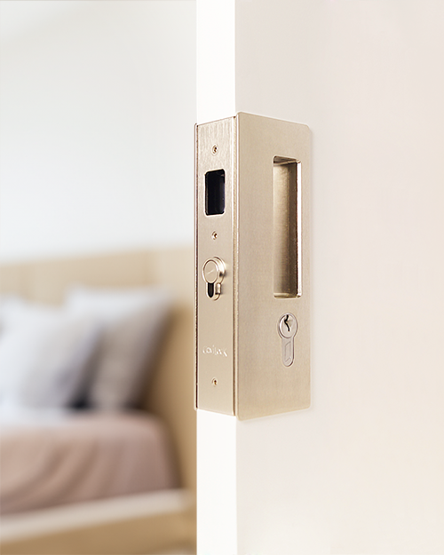 CL400 Magnetic Key Locking | CS Cavity Sliders