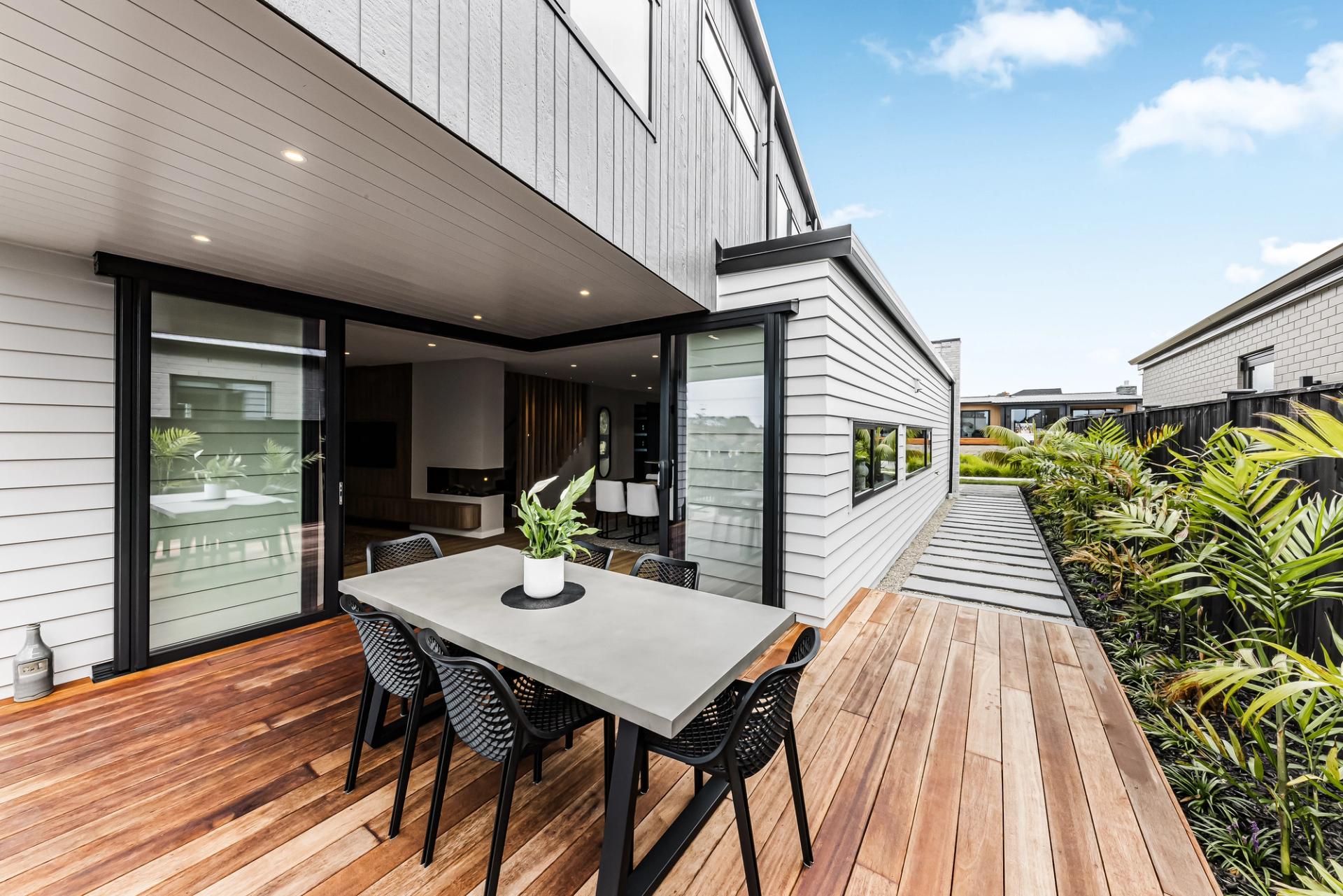 Create Versatile Spaces for Lounging or Privacy | CS Cavity Sliders