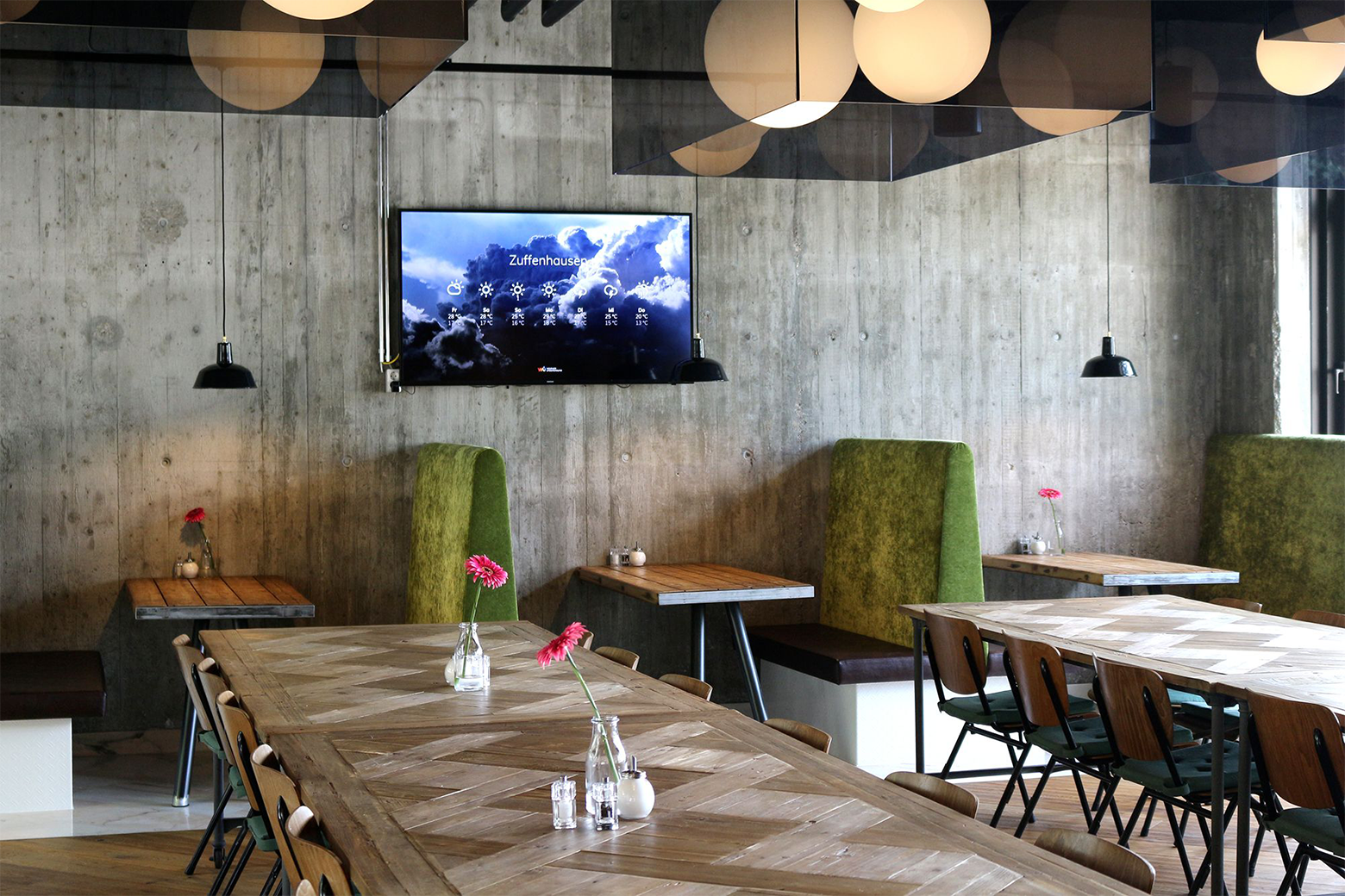 LobbySpace: Leveraging Chrome Devices for Digital Signage