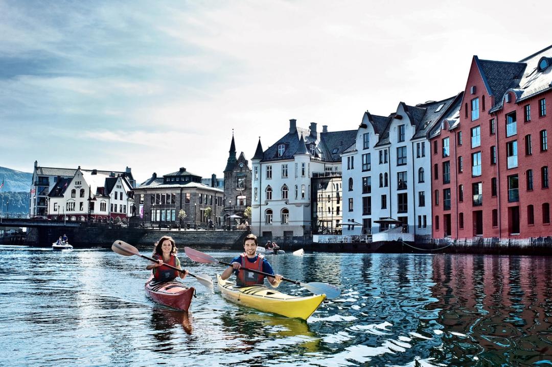 Kayaking and canoeing in Norway | Popular places to paddle