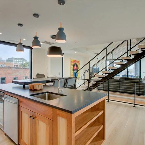 HOW TO LIVE AND WORK REMOTELY