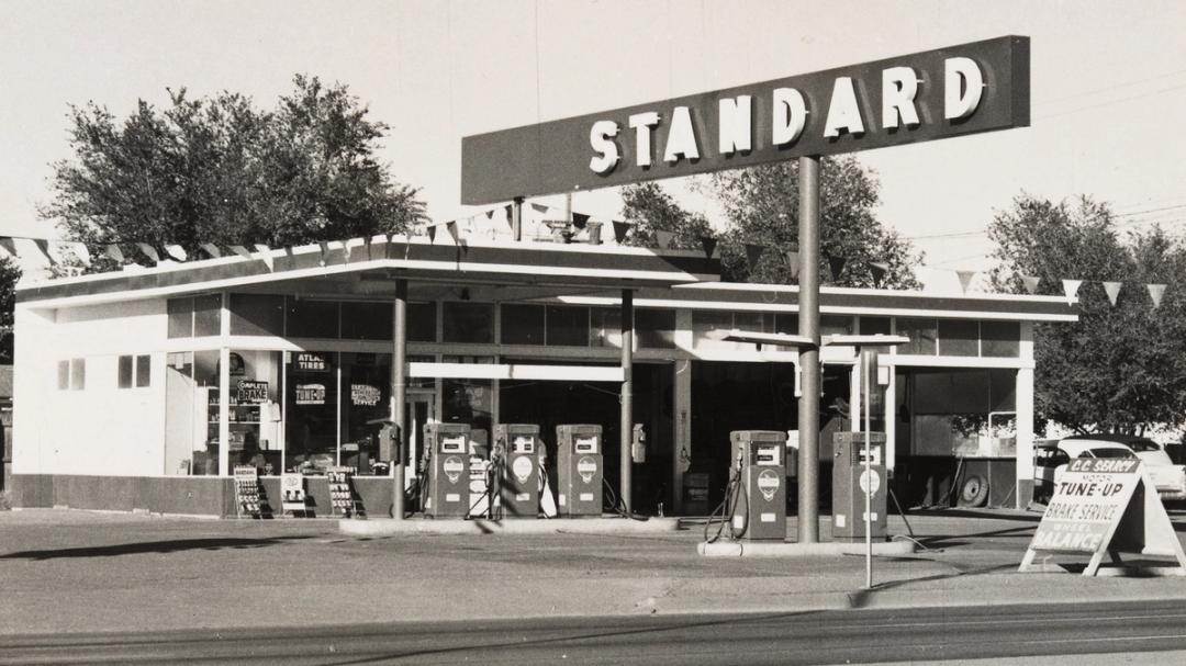 Exceptional Prints: Ed Ruscha, 1966 | March 21—30, 2025 | David Zwirner