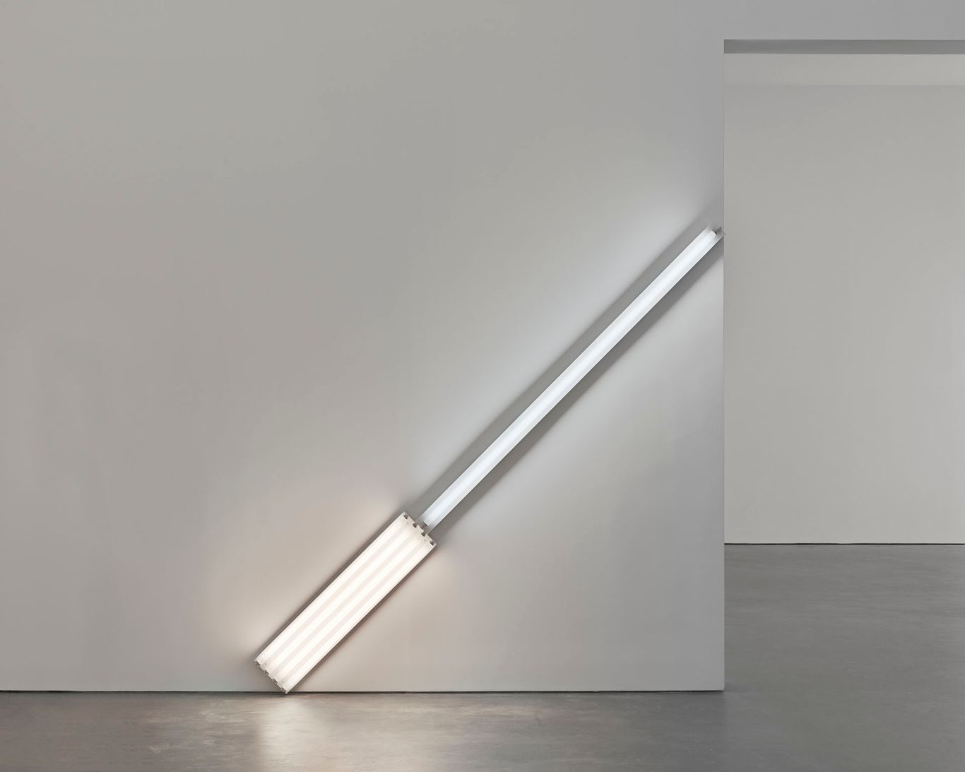 Dan Flavin - Artworks & Biography | David Zwirner