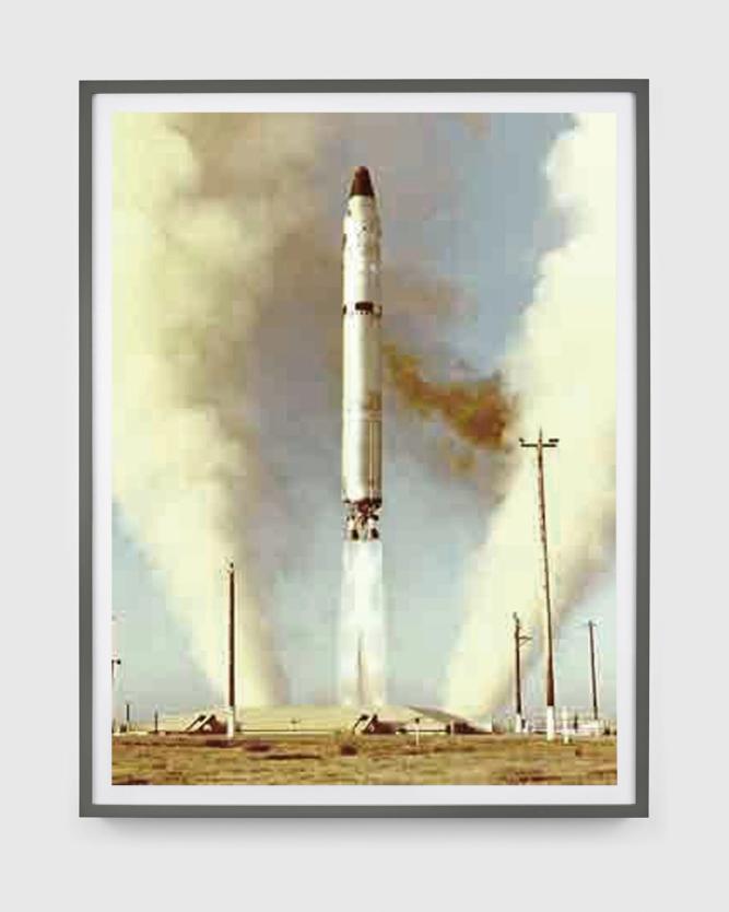 Thomas Ruff: jpeg icbm04, 2007 | David Zwirner