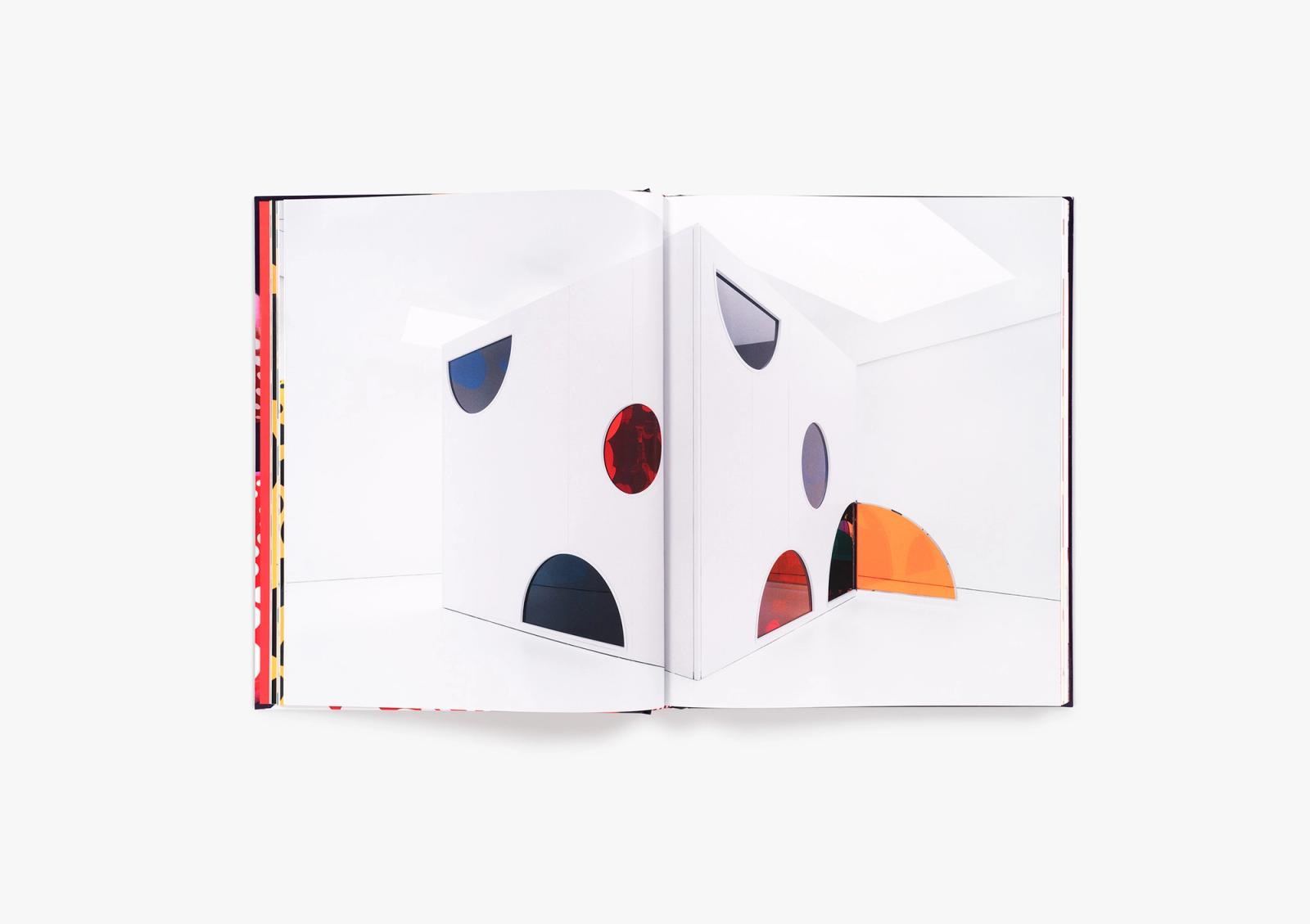 Yayoi Kusama: I Spend Each Day Embracing Flowers | Books | David Zwirner