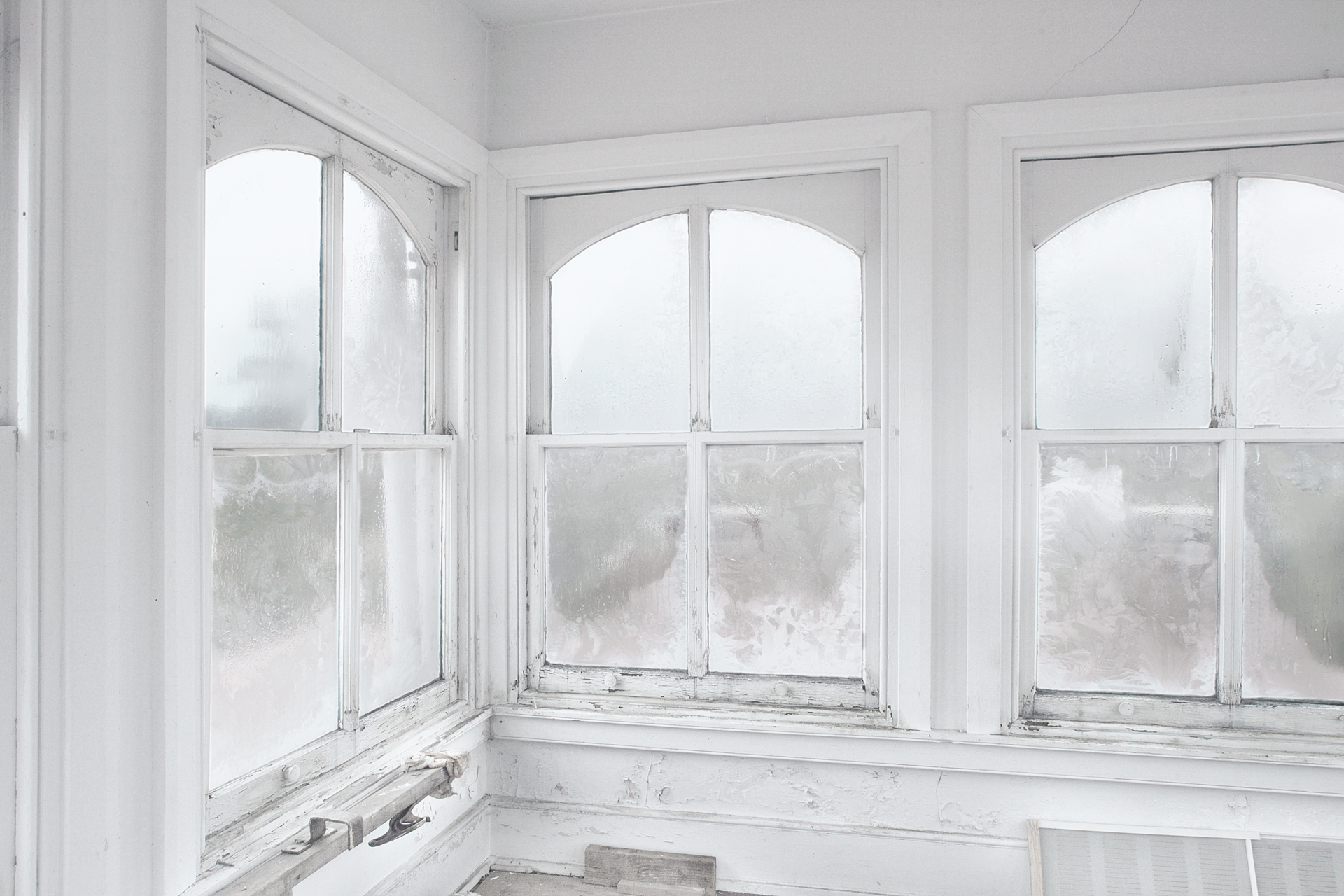 James Welling: Glass House, 2010 | David Zwirner