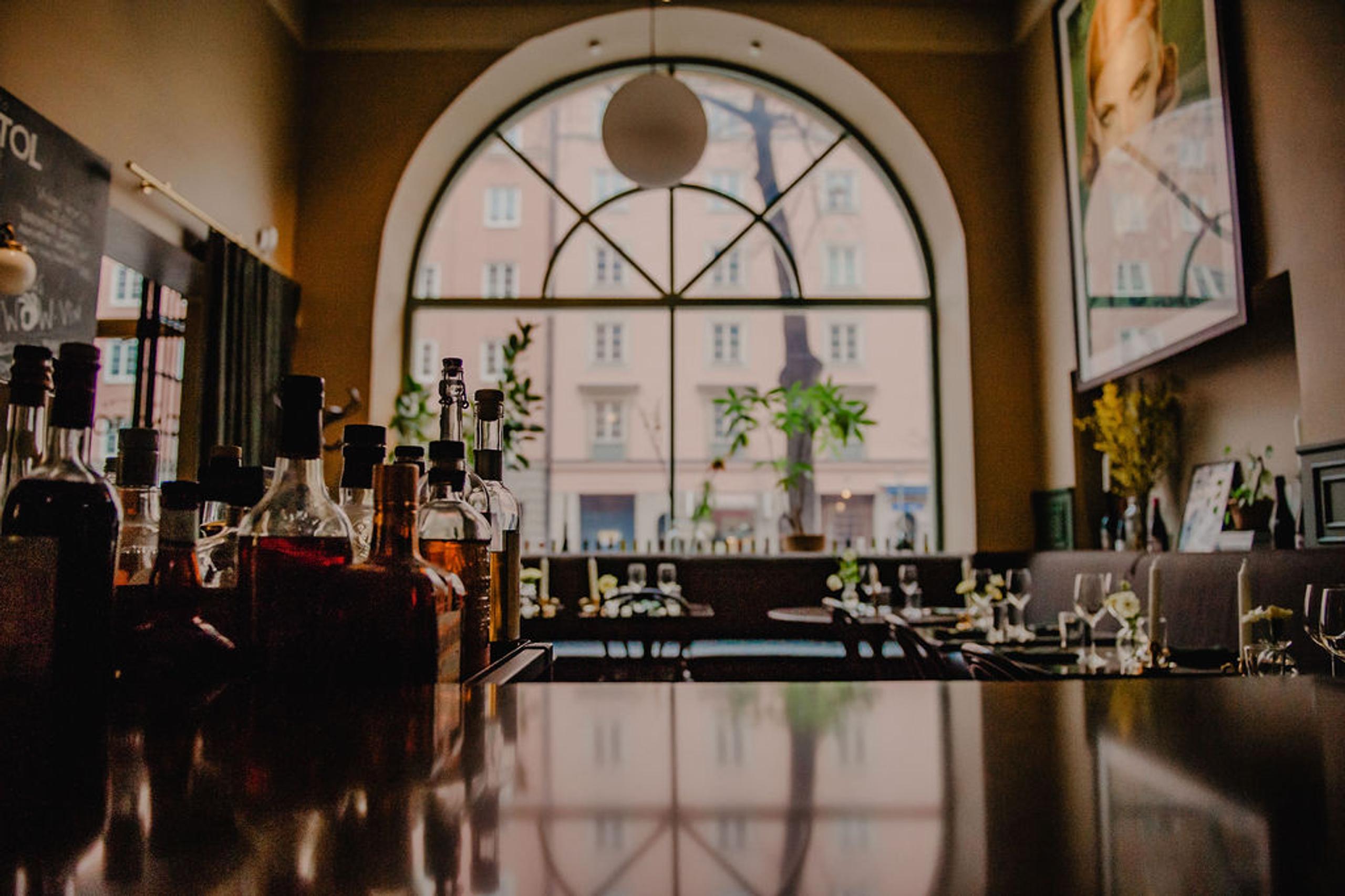 Öppettider för Bio & Bistro Capitol | Besök Oss Idag