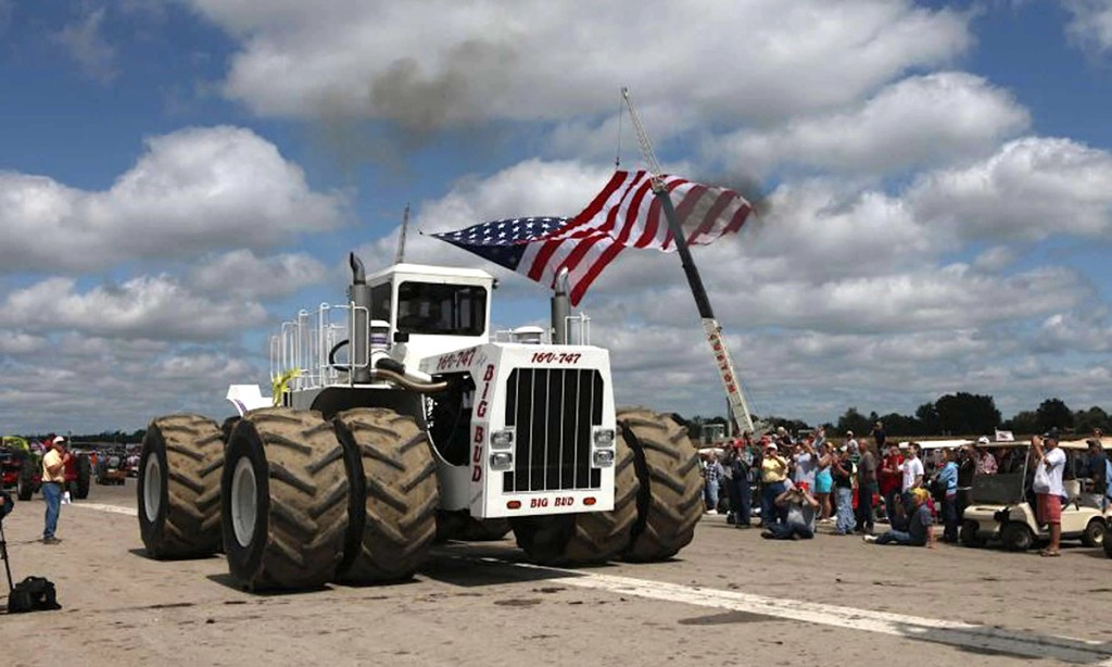 Discover the World's Biggest, Most Powerful, and Most Expensive Tractor ...