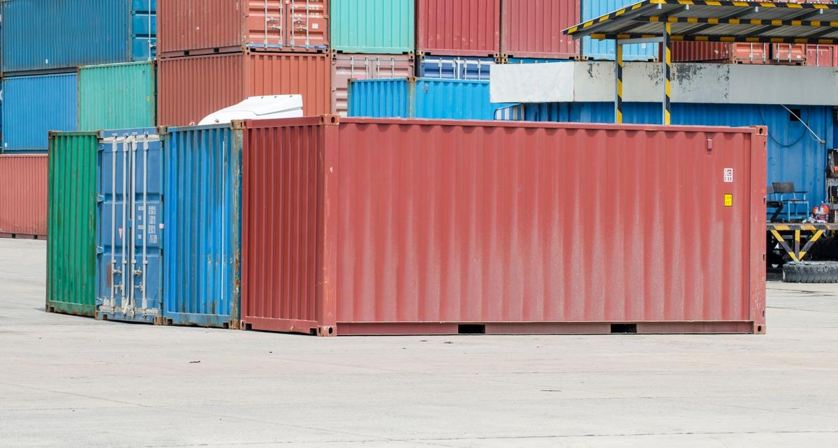 Wat zijn de afmetingen van een zeecontainer? - Beequip