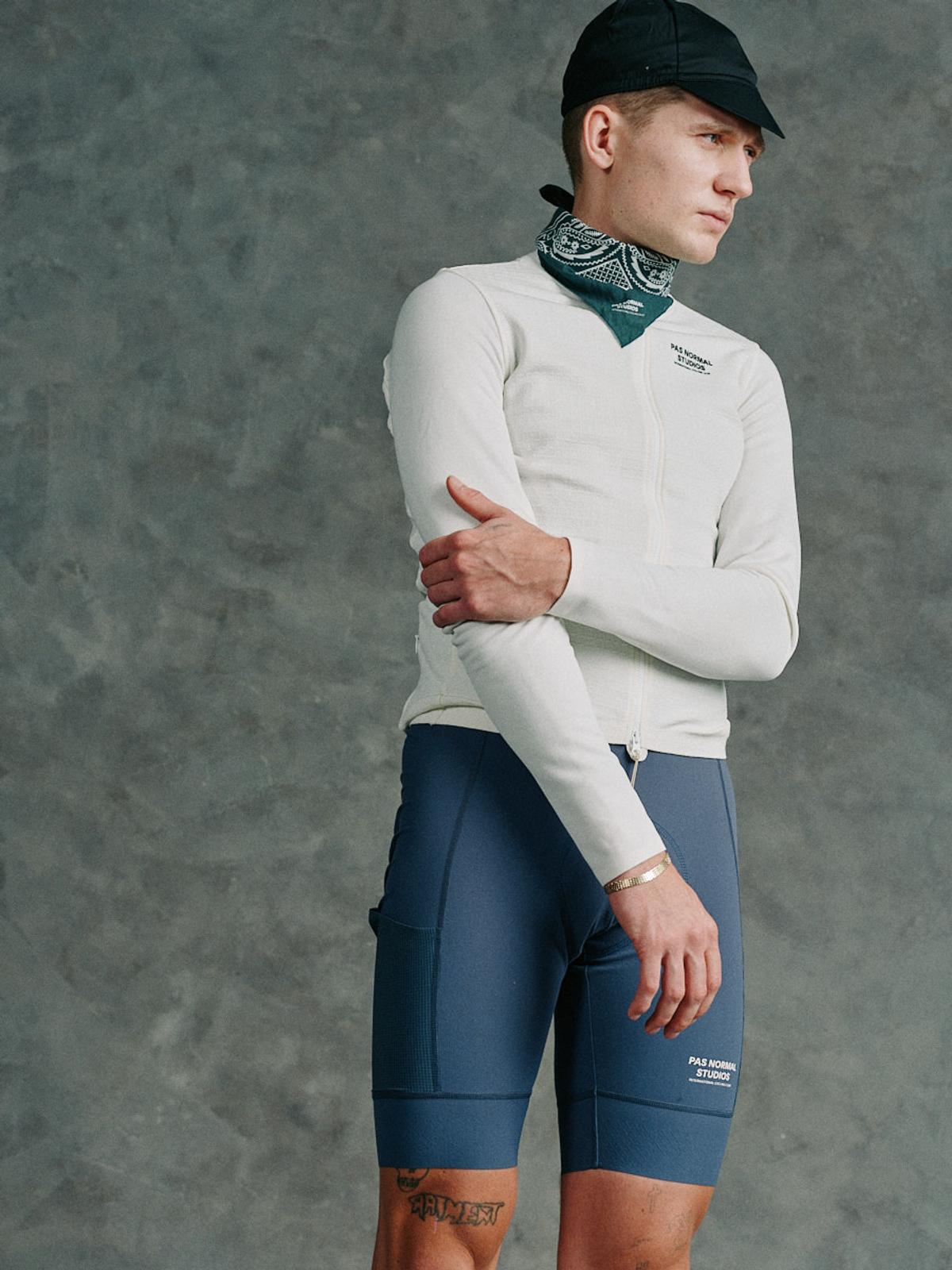 Layering Guide - Escapism | Pas Normal Studios