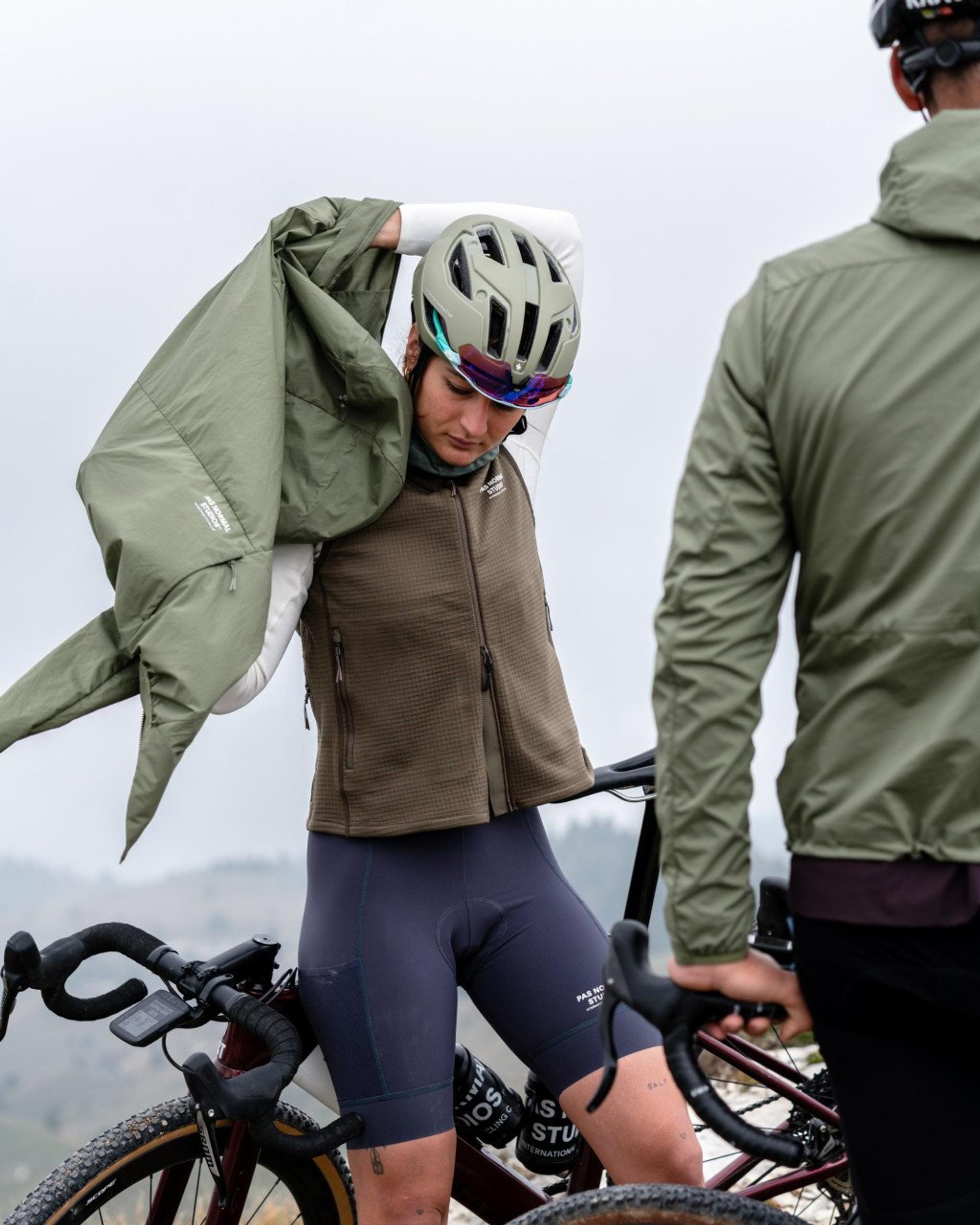 Layering Guide - Escapism | Pas Normal Studios