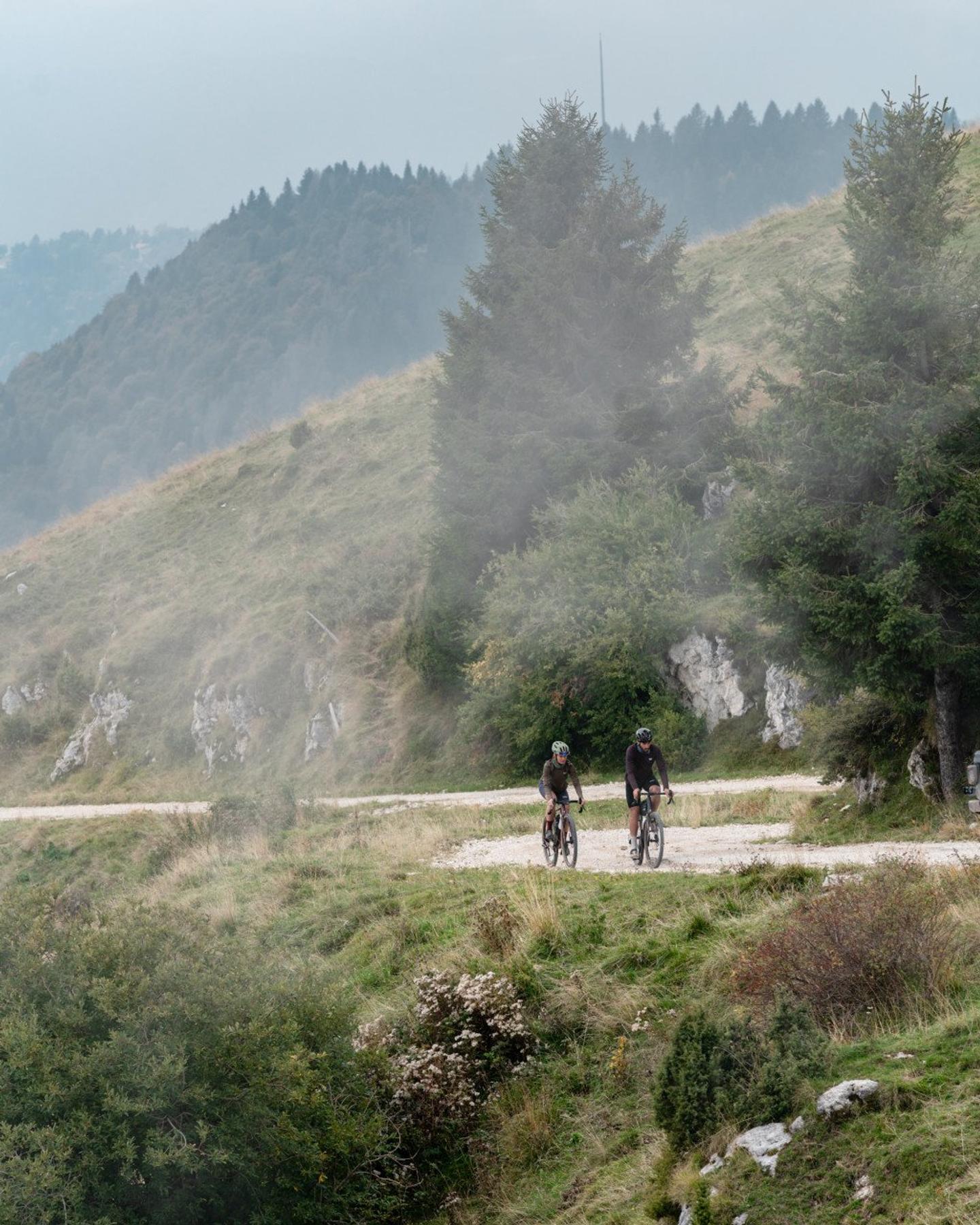 Layering Guide - Escapism | Pas Normal Studios