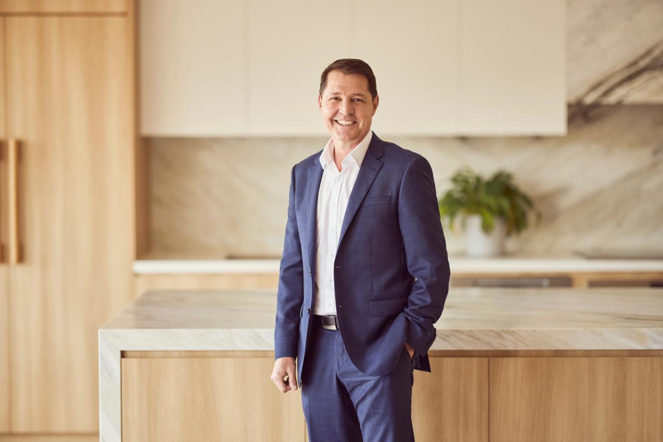 Adam Lamb | DiJones Real Estate