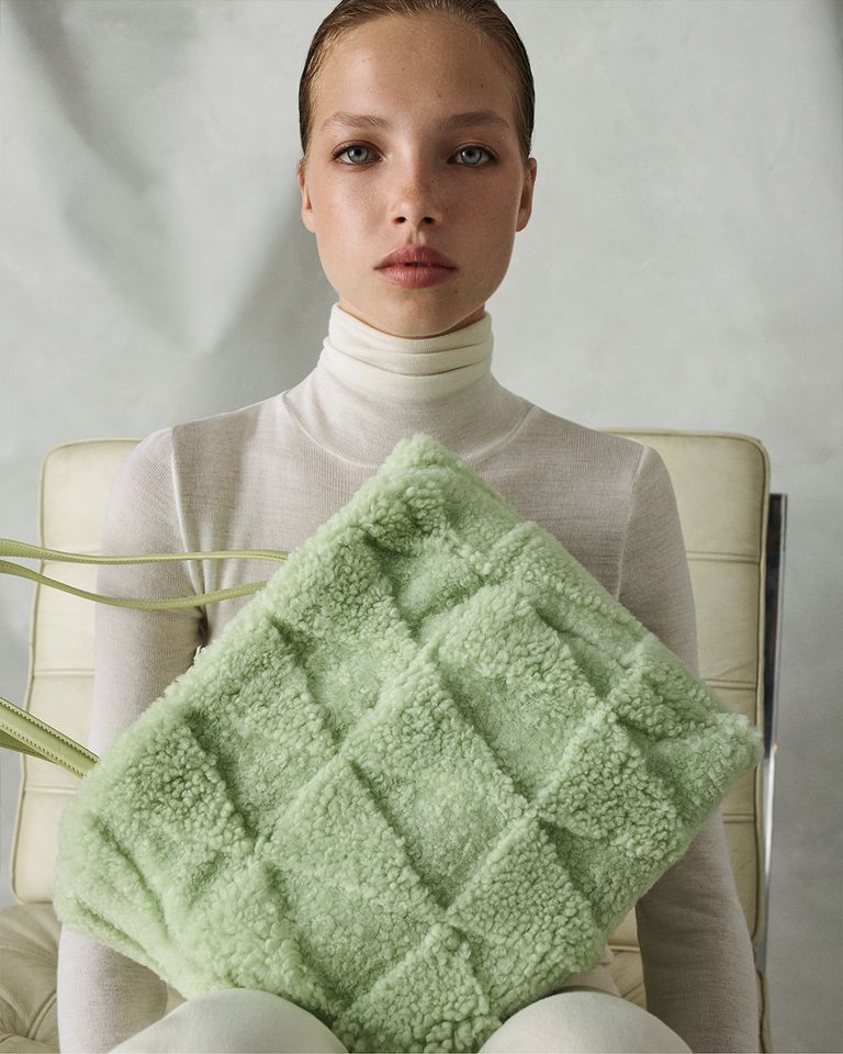 Discover Winter '23 Campaign Part One - Scanlan Theodore